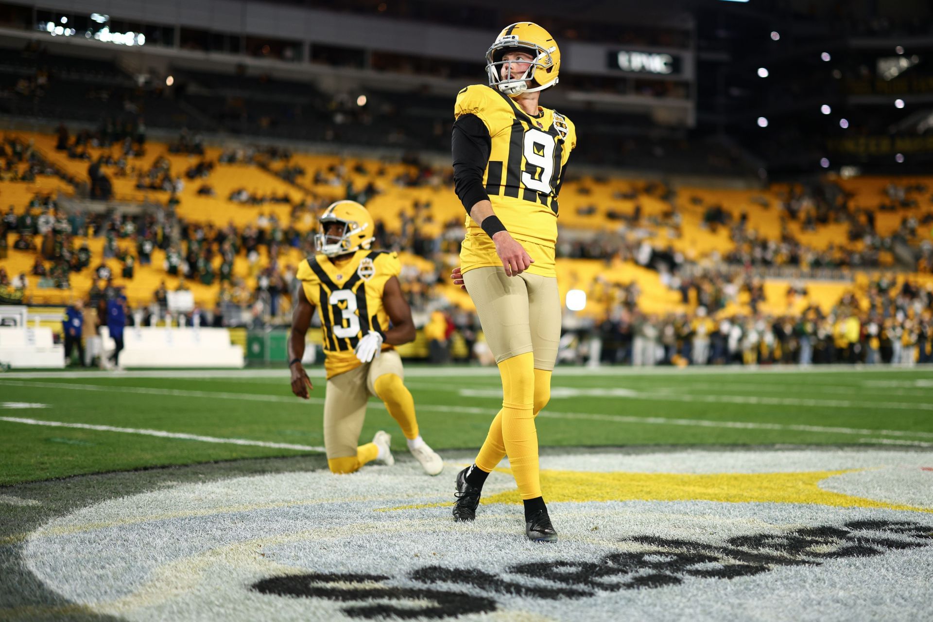 "This is hideous," "Ugliest uniforms ever": NFL fans brutally roast ...