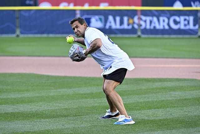 Who are Aaron Boone’s Parents? Age, Nationality and more