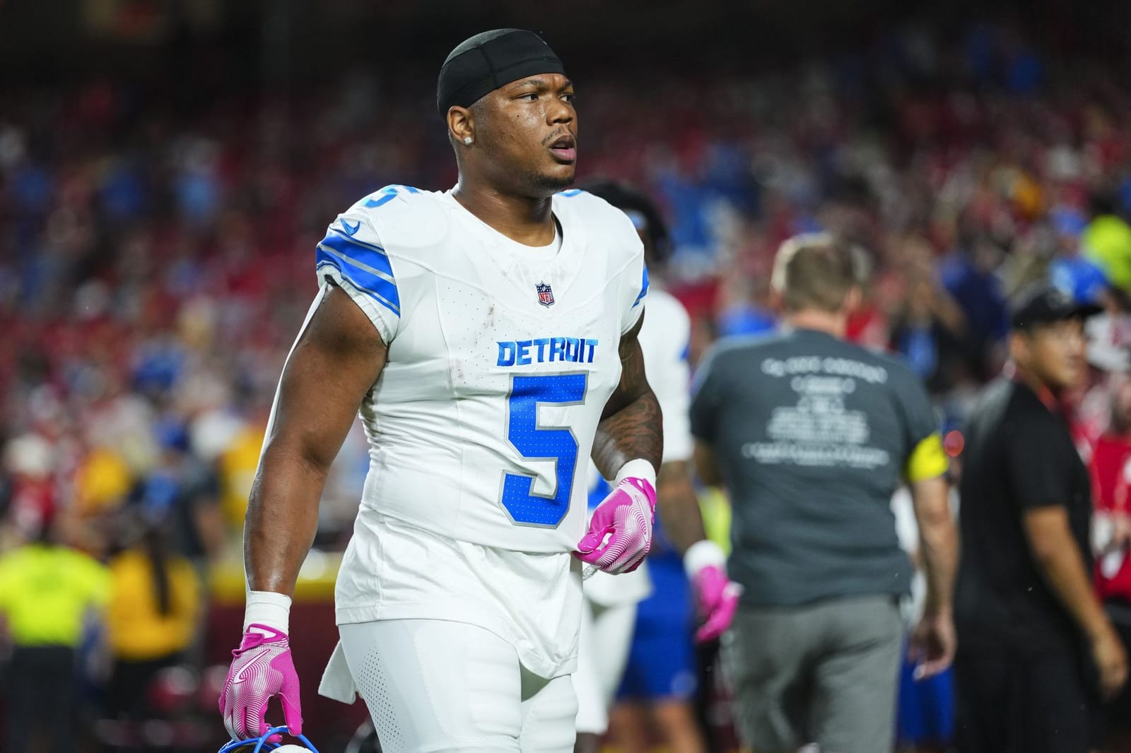 MNF Lions vs. Buccaneers Week 7 Fantasy Football Start 'Em Sit 'Em ...