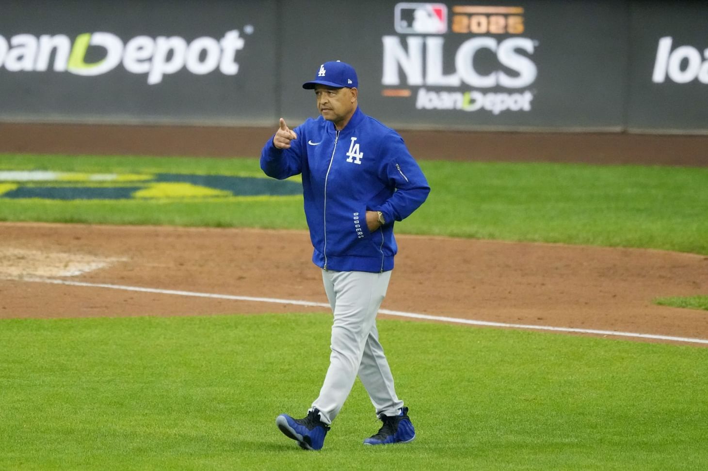 Dave Roberts Nationality - Dave Roberts Ethnicity, Hometown, and more