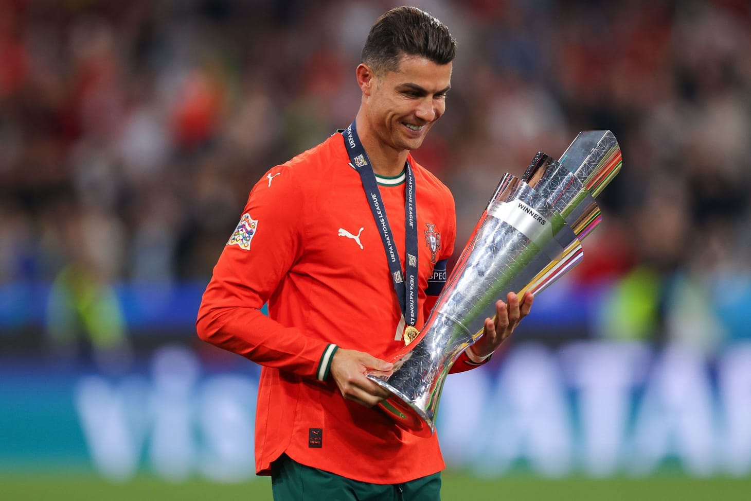 New footage of Cristiano Ronaldo losing his cool with Caoimhin Kelleher ...