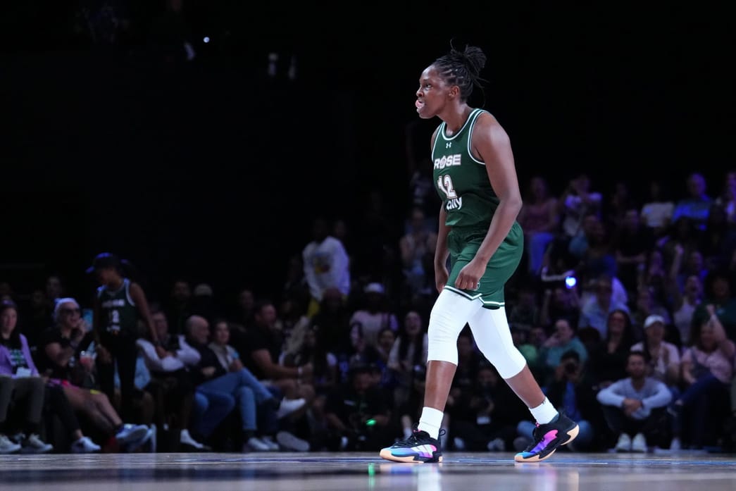 Chelsea Gray - Player Profile, Stats, Bio, Career and more