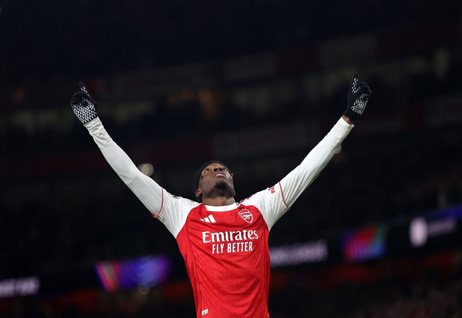 "Runs the show in every match","He is a machine" - Fans hail Arsenal ...