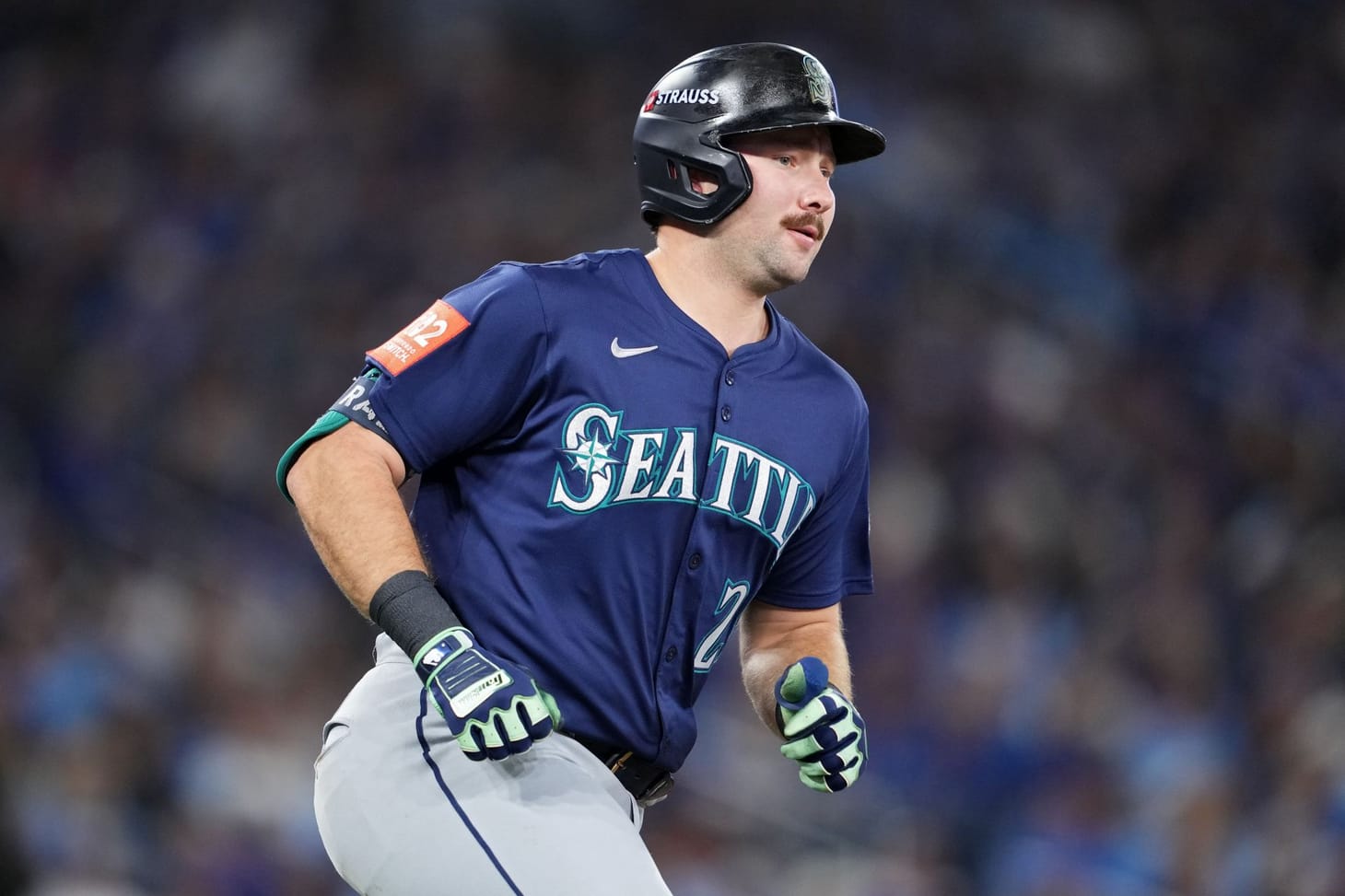 Cal Raleigh’s girlfriend Hannah Shimek reacts as Mariners’ $105M star ...