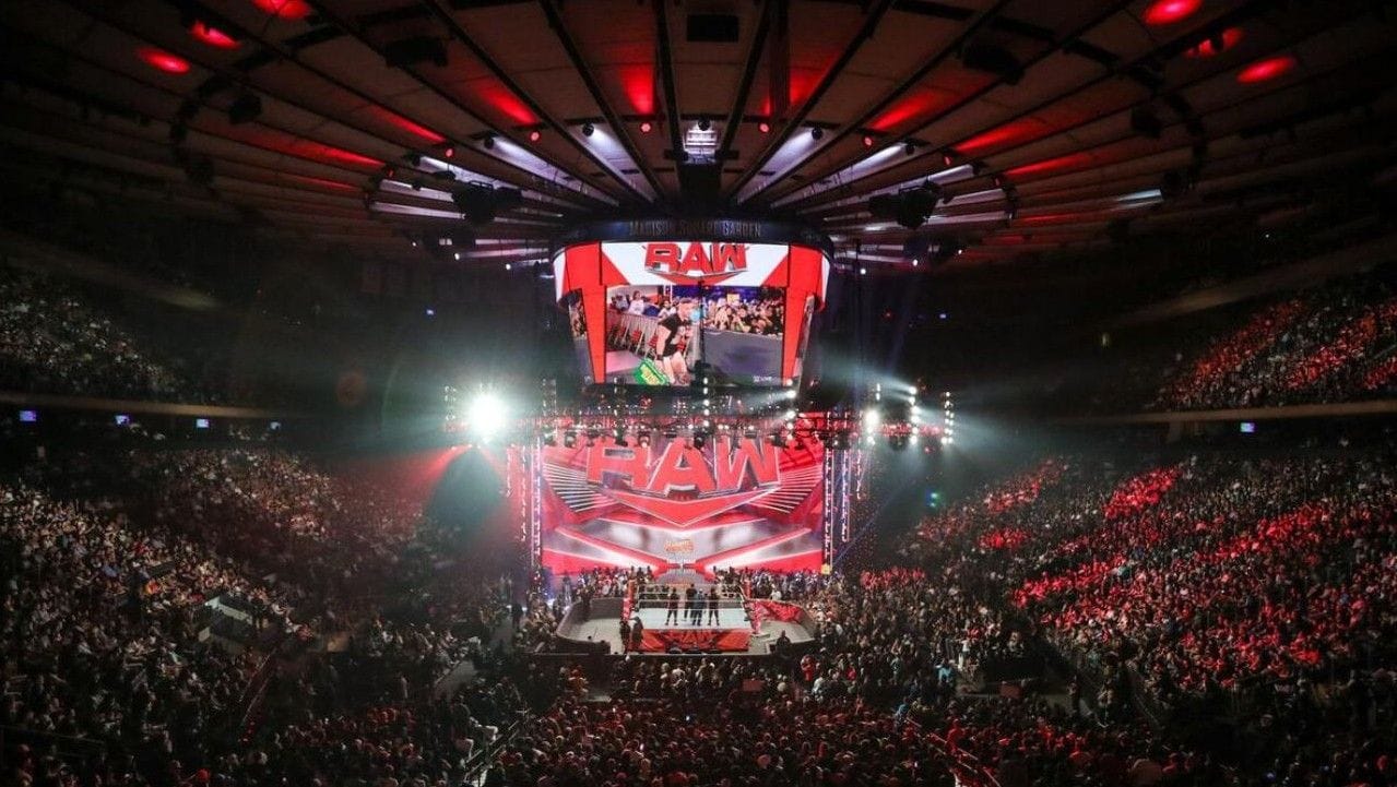 WWE announces 3-time World Heavyweight Champion is returning to RAW