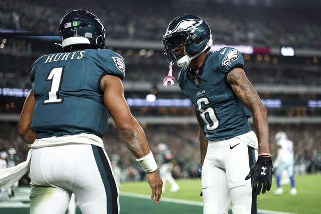 DeVonta Smith injury update: Jalen Hurts gets massive bad news on ...