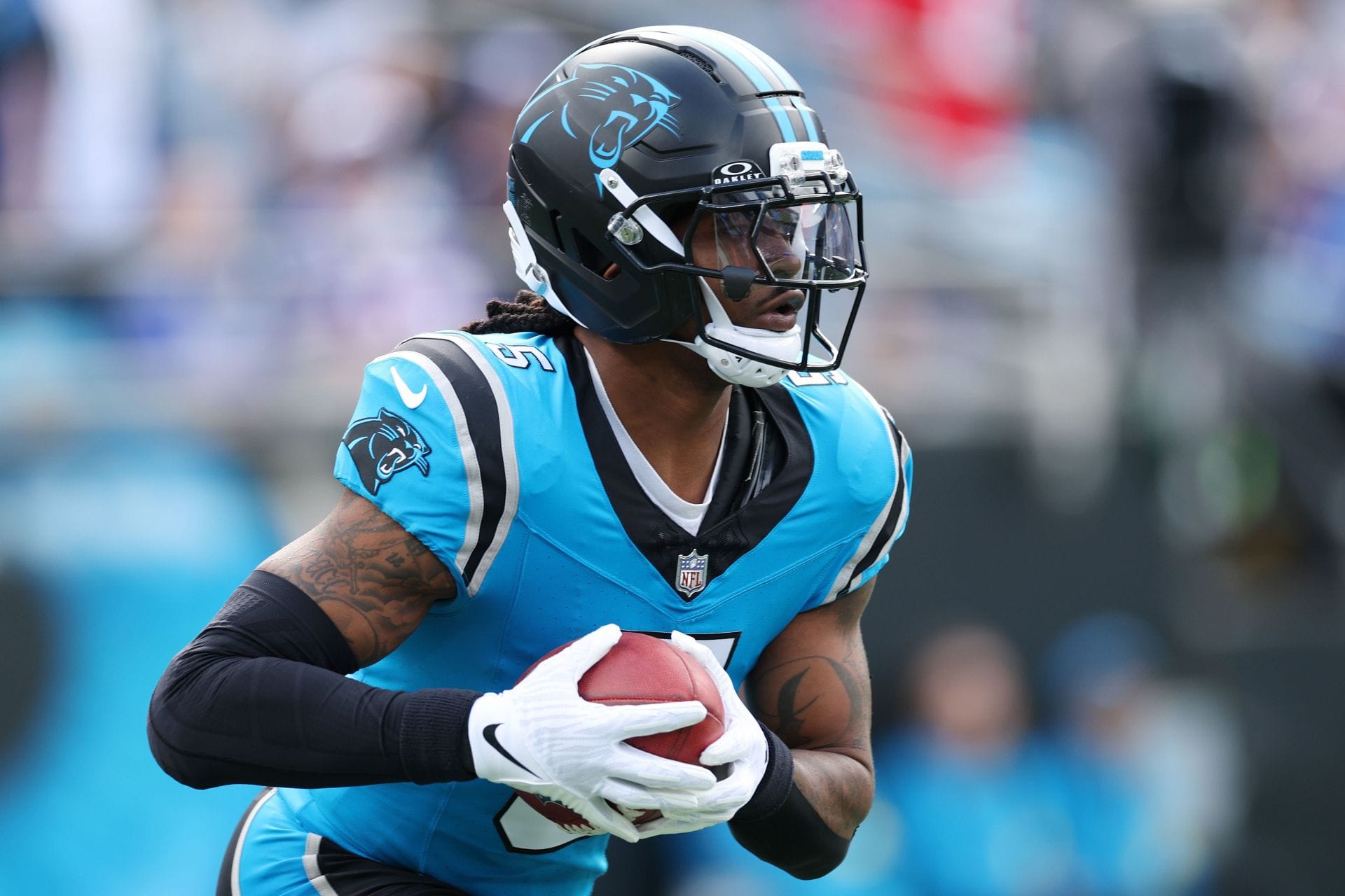"Pathetic and embarrassing for the NFL": Fans react as Rico Dowdle gets ...