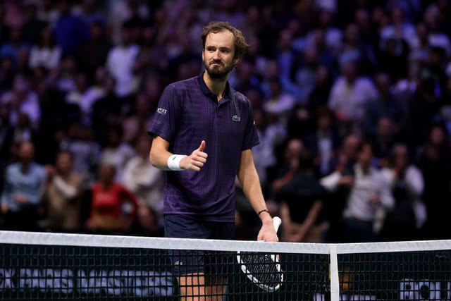 ATP Rankings year-end 2025: Carlos Alcaraz beats out Jannik Sinner for ...