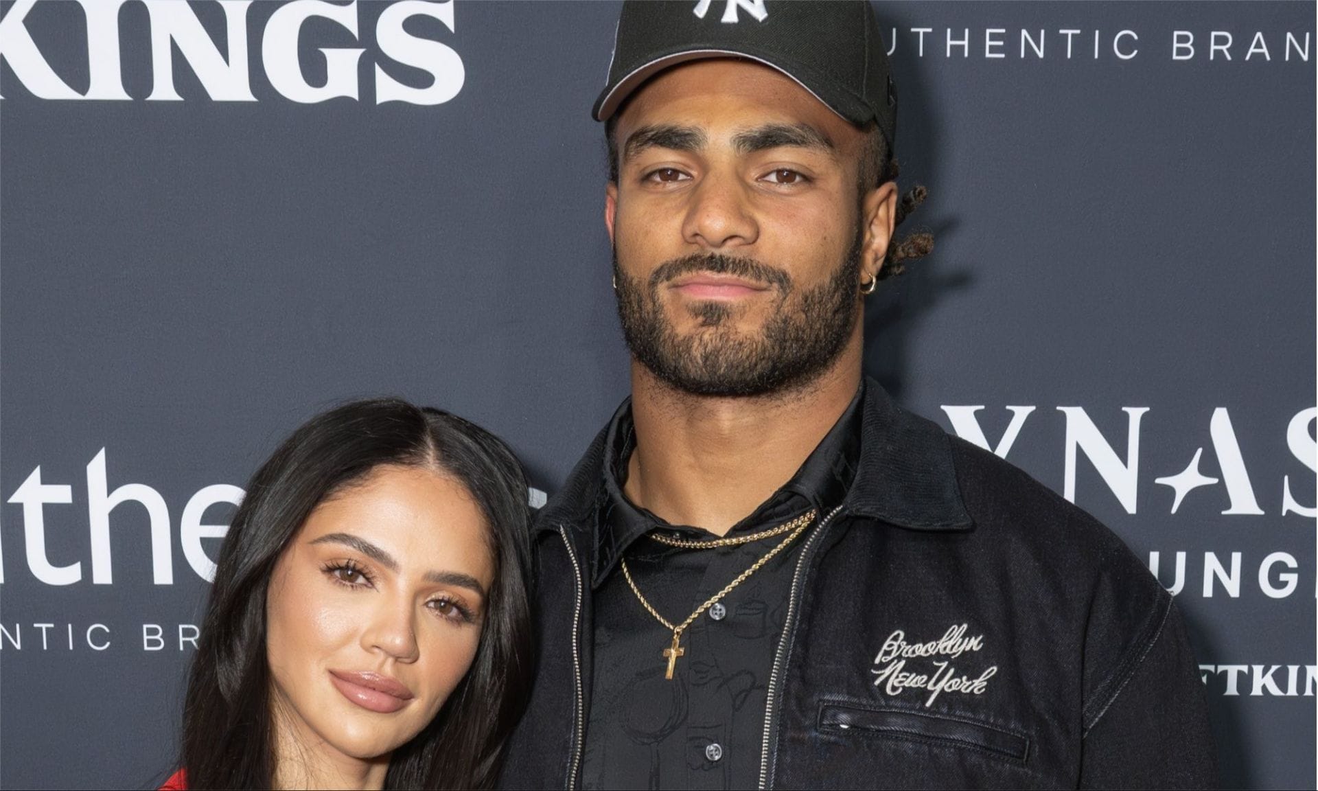 [PIC] Fred Warner's wife Sydney shows off $35,661 Hermès Birkin bag with LV, Prada outfit for ...