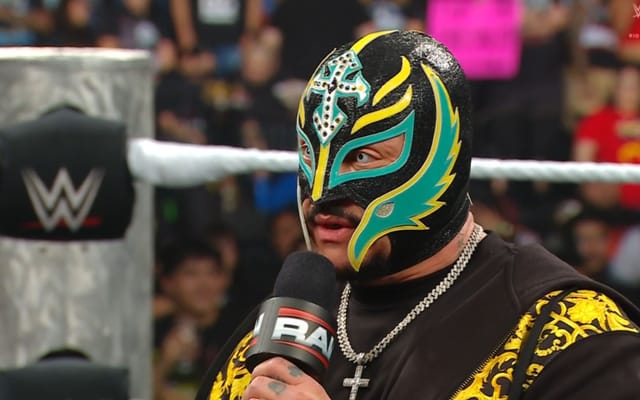 Rey Mysterio returns to WWE RAW and takes out current champion in his ...