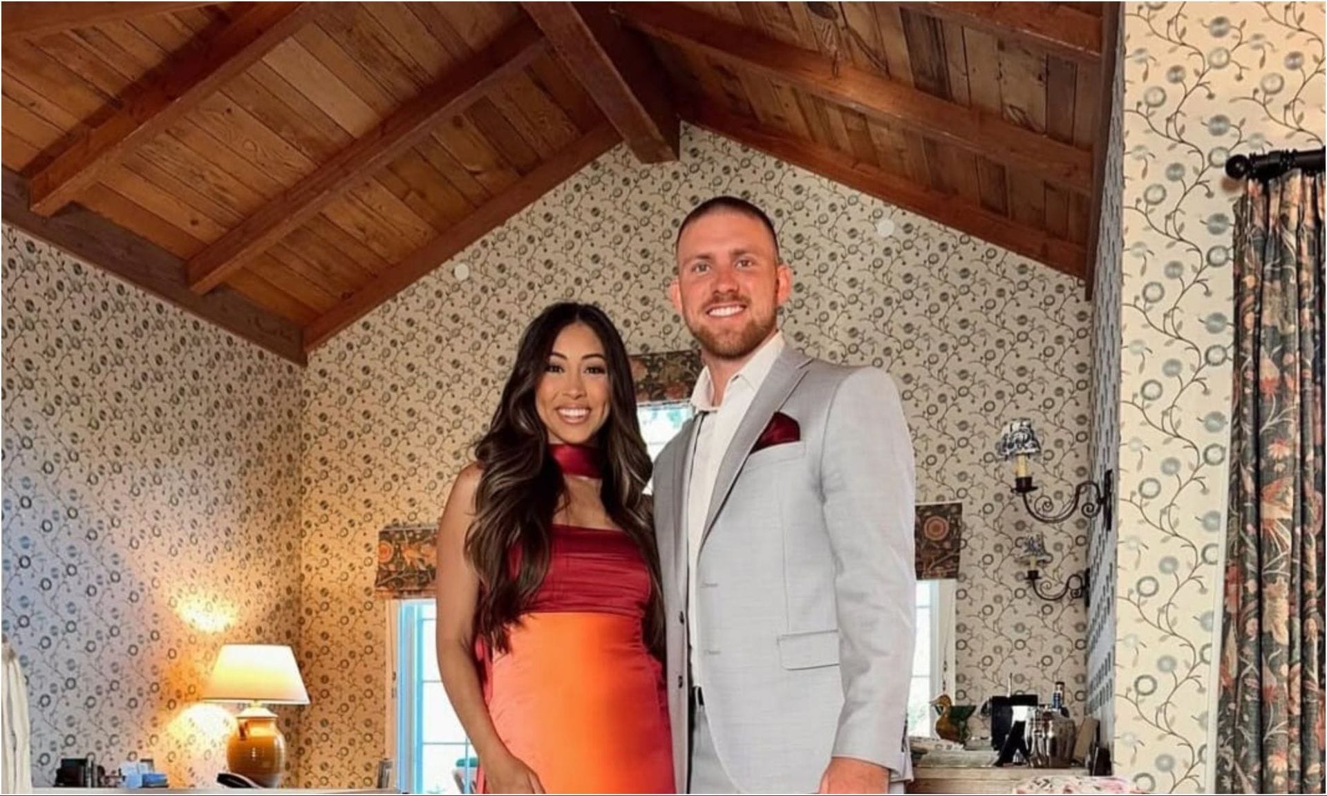 Shane Buechele's wife Paige offers early look at 'comfy outfit' to ...