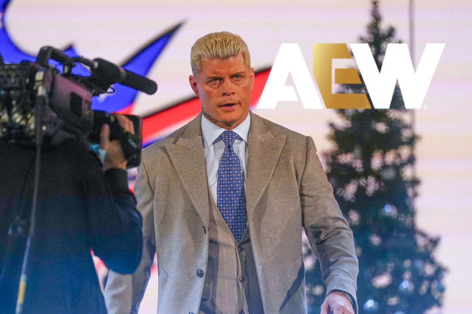 Cody Rhodes suddenly namedrops AEW veteran at WWE show