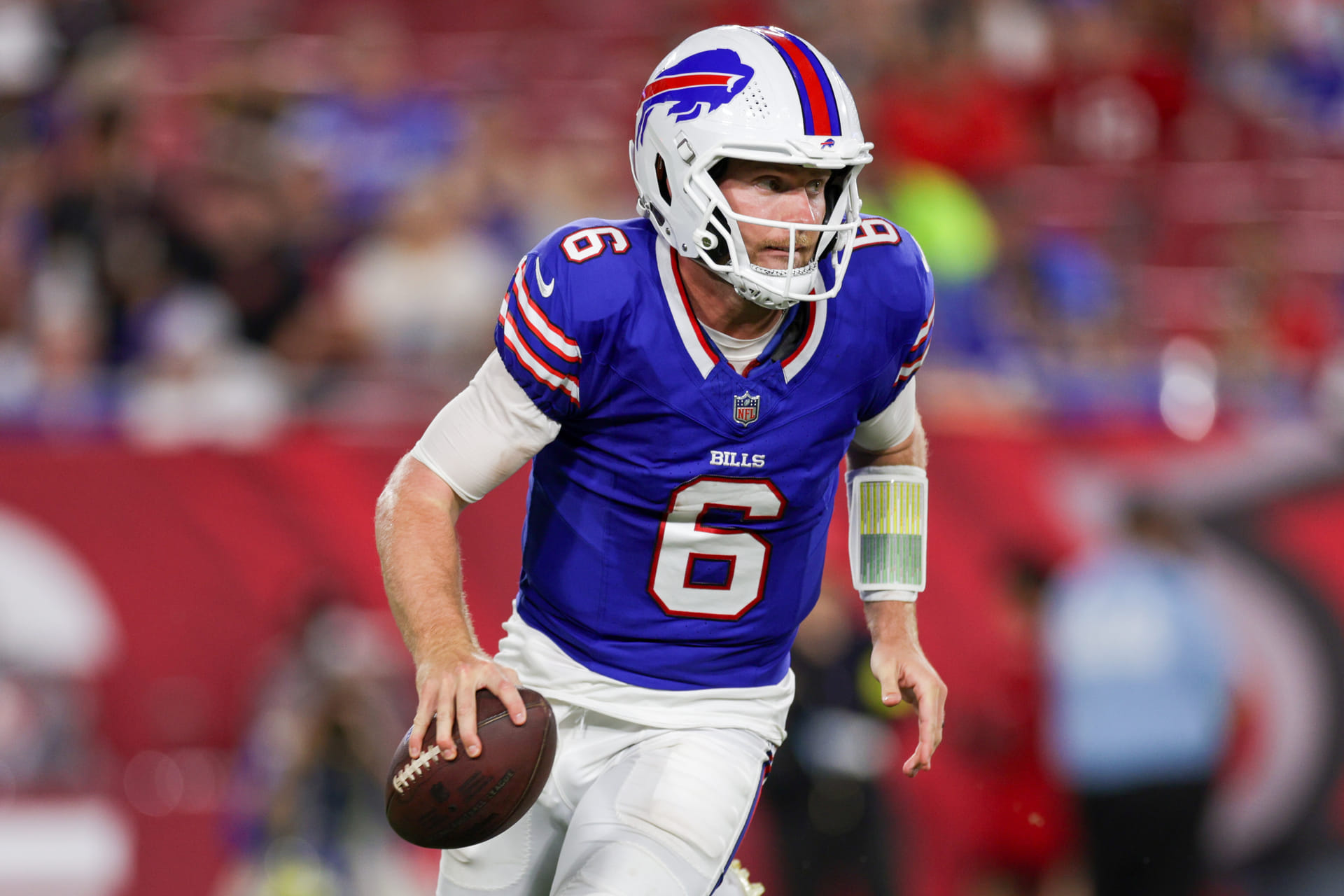 “Cam Newton throwing & stomping his hat”: NFL fans react as Chiefs sign ...