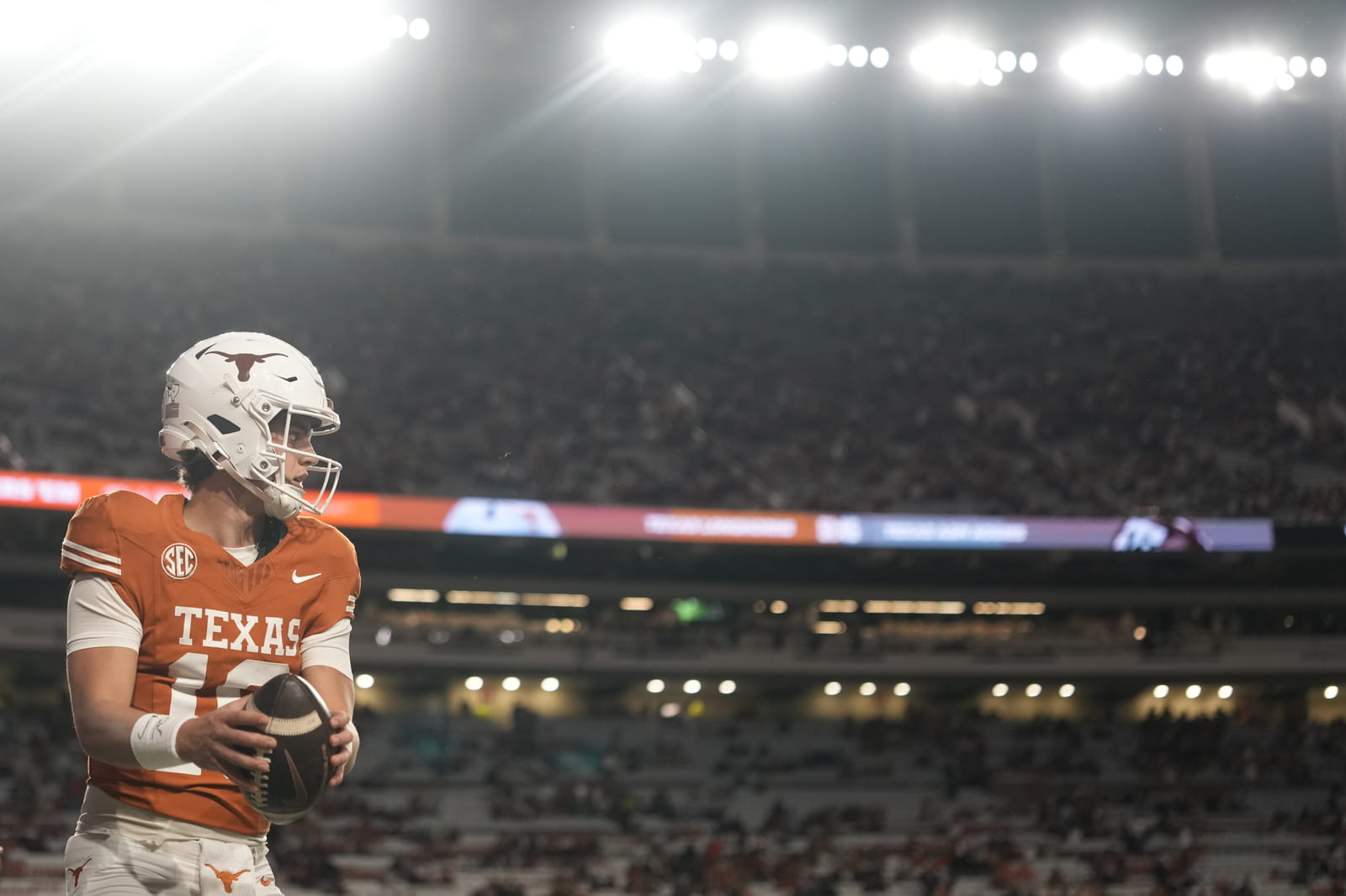 Michigan vs. Texas projected starting lineup and depth chart for 2025 ...