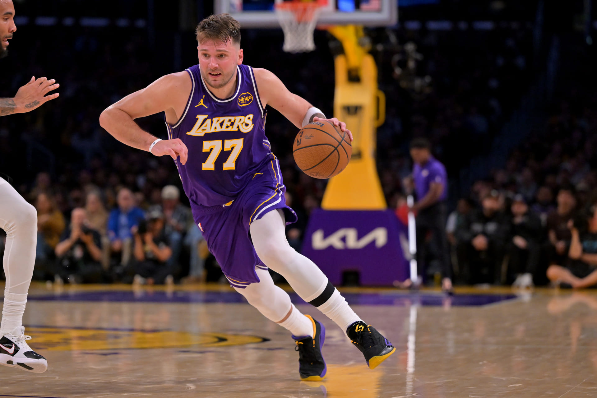 "Jokic would smash these 5 together": NBA Fans React as Luka Doncic ...