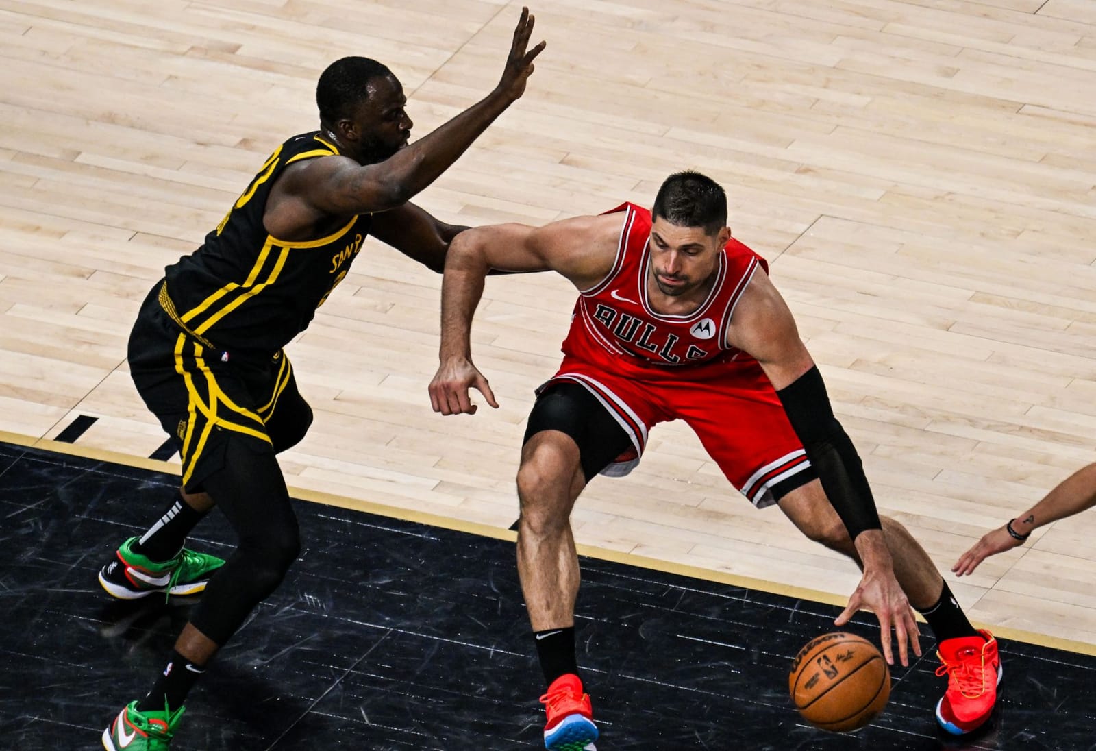 5 Trade-Ready Centers Warriors Must Target To End Draymond Green’s Big ...