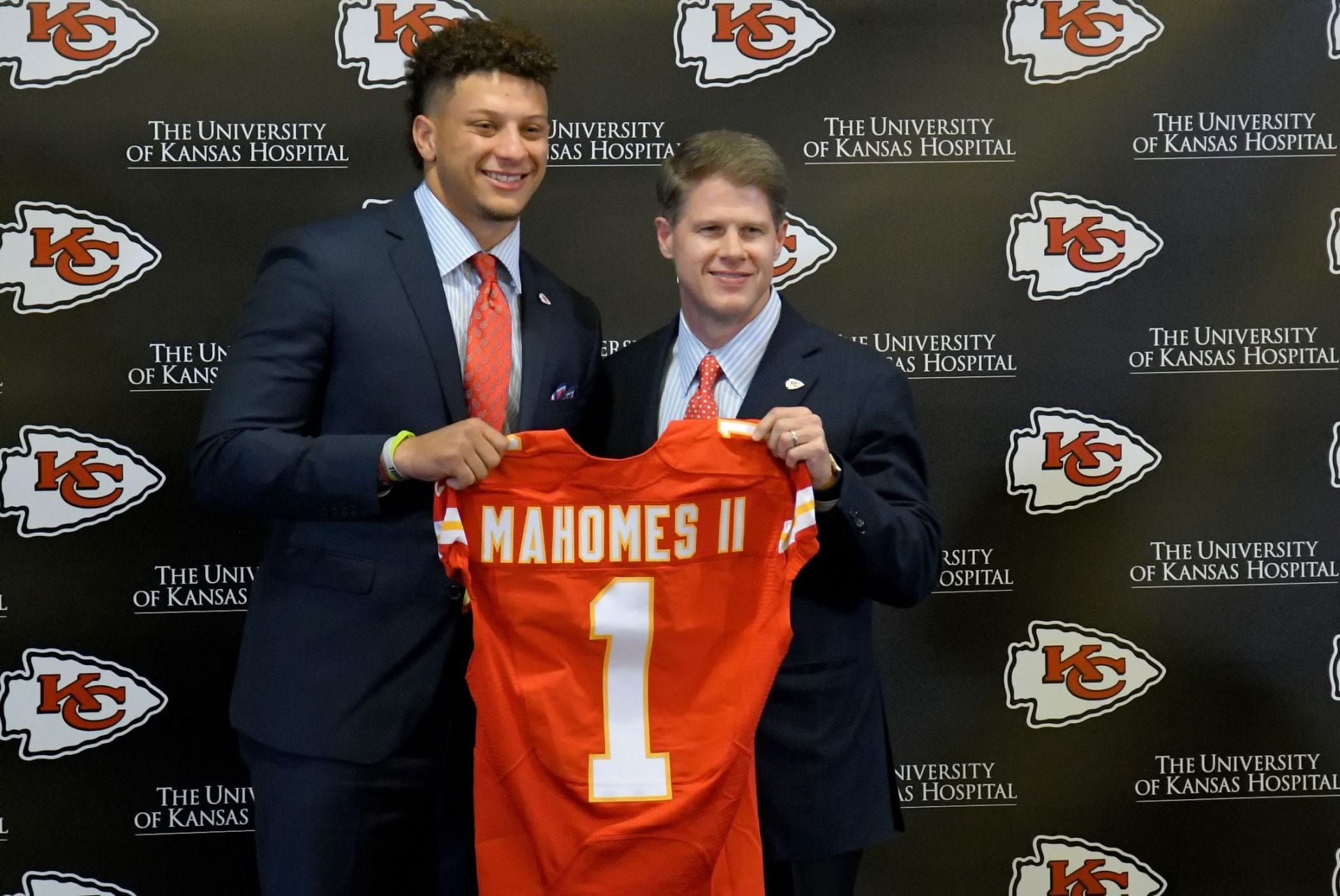 Clark Hunt reveals “big difference” behind Missouri losing Patrick ...