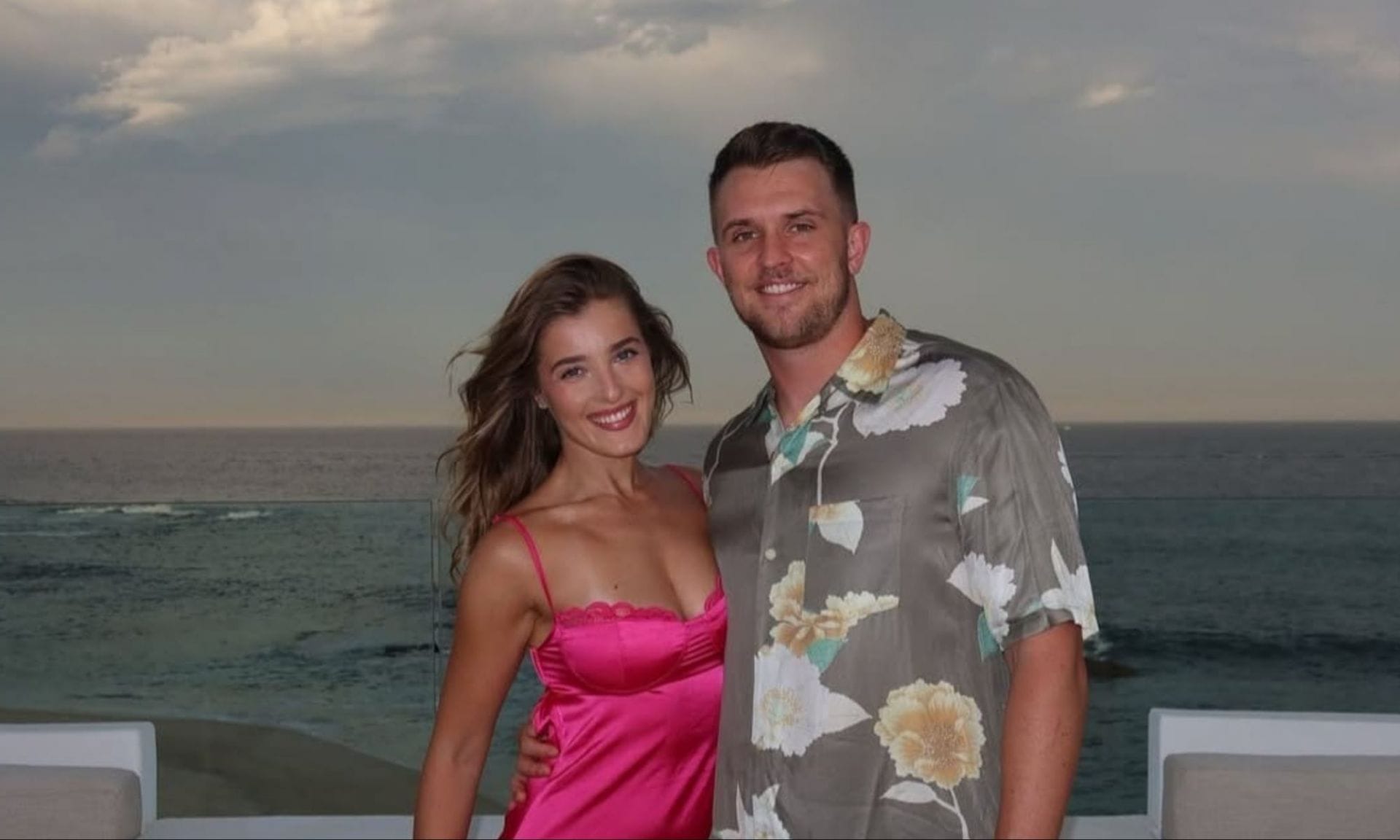 Jake Browning’s fiancée Stephanie Niles drops pic of Bengals QB "dying ...