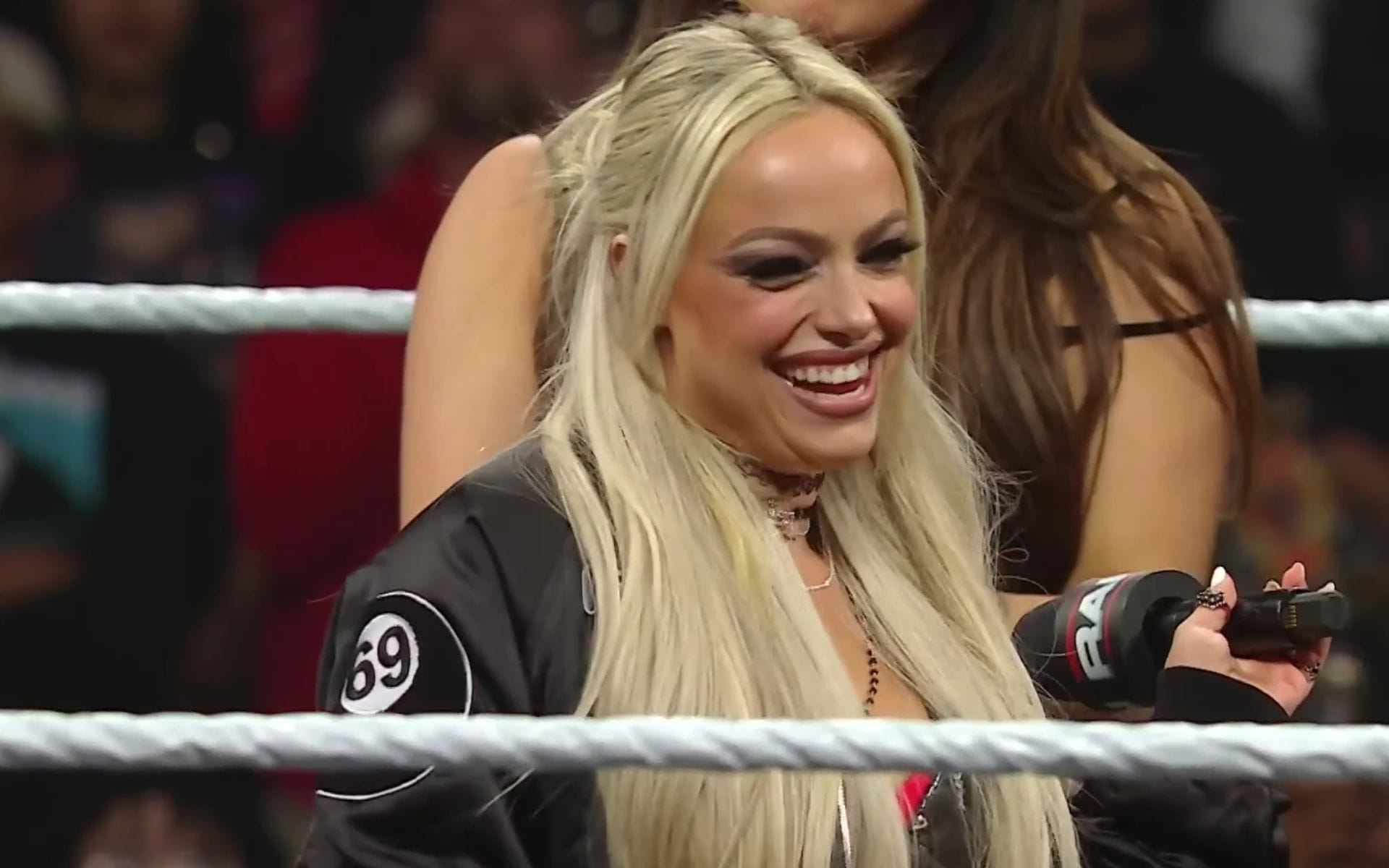 [WWE RAW Spoilers] Liv Morgan gets into a heated argument with top ...
