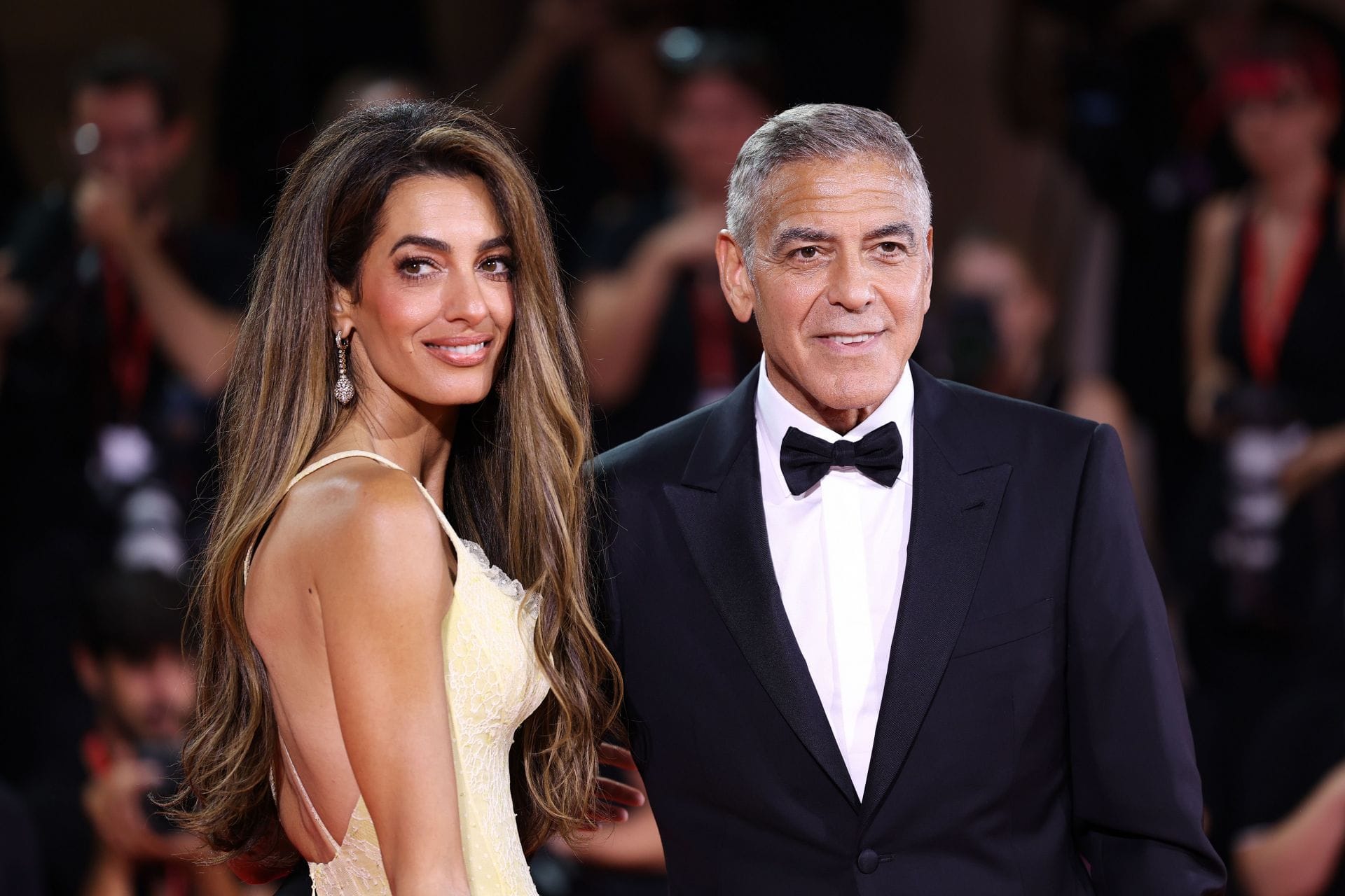 Where does George Clooney live in France? Actor, his wife Amal Clooney ...