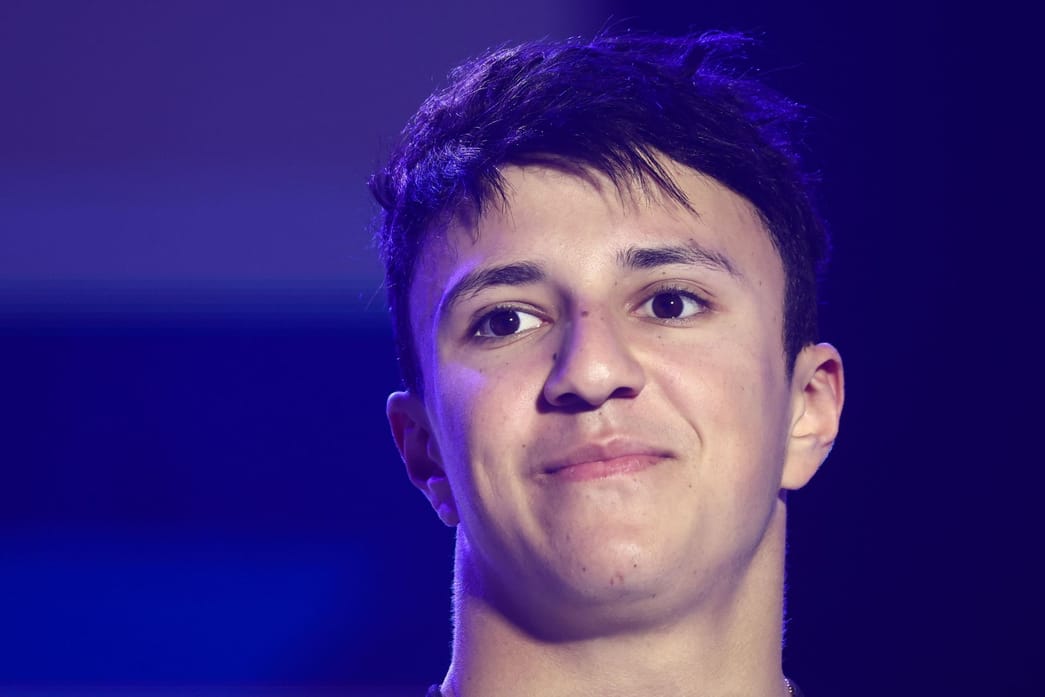 "Look at my boy. They massacred him.": Fans react as Red Bull drops ...