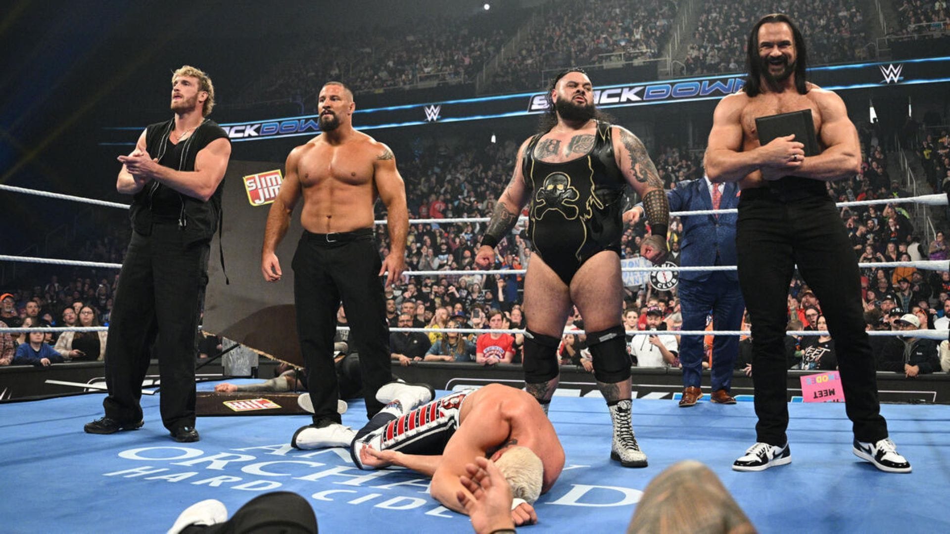 WWE Superstar declares himself as The Vision's new leader