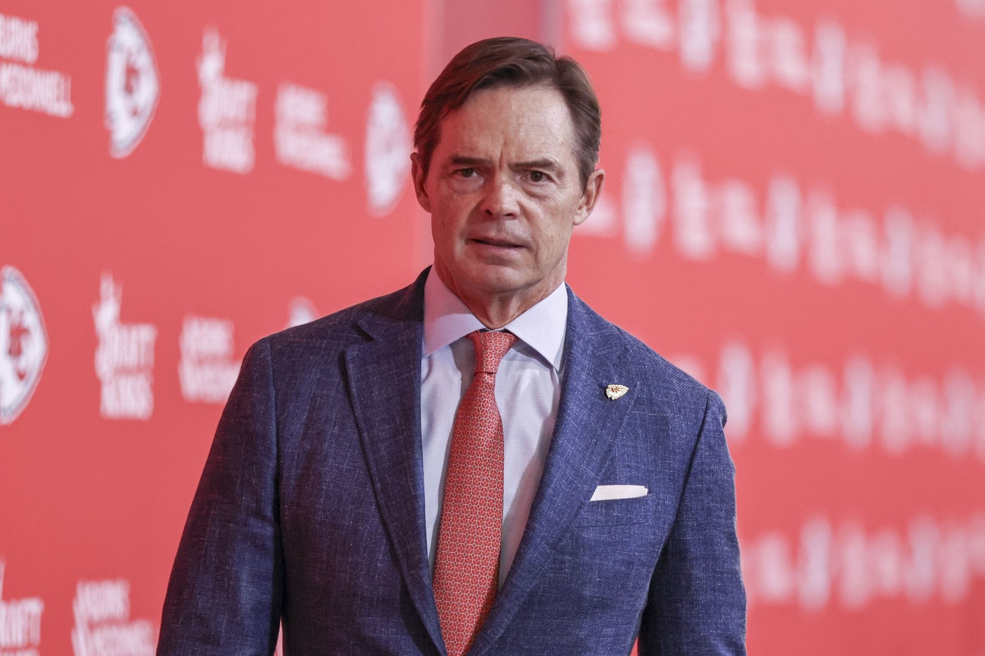 "Absolute clown show," "Major disaster": NFL fans rip Chiefs' President ...