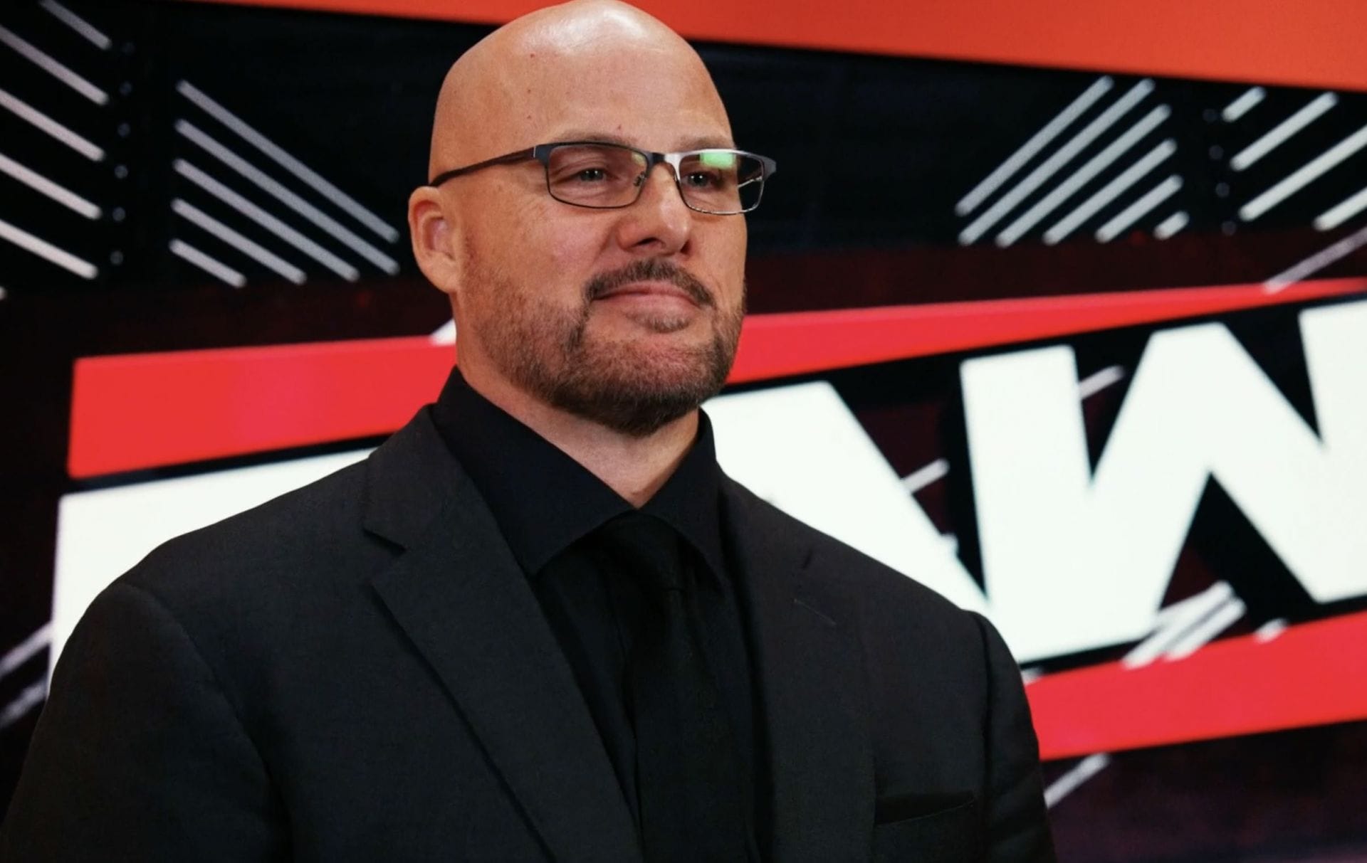 Adam Pearce officially announces former WWE champion's return to RAW ...