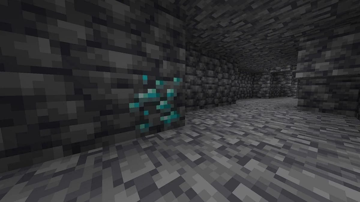 Where does diamond spawn in Minecraft