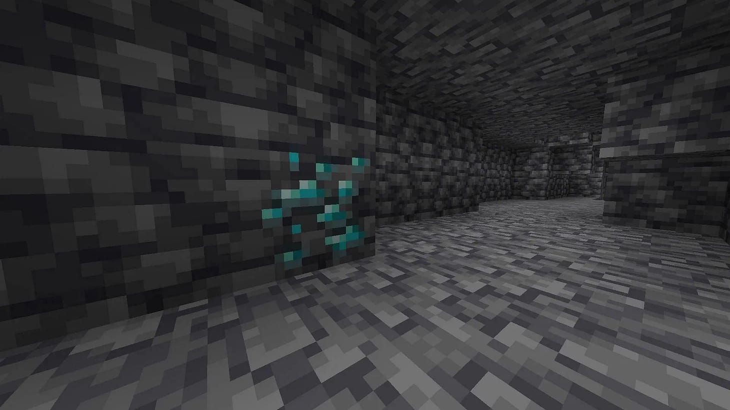 Where does diamond spawn in Minecraft