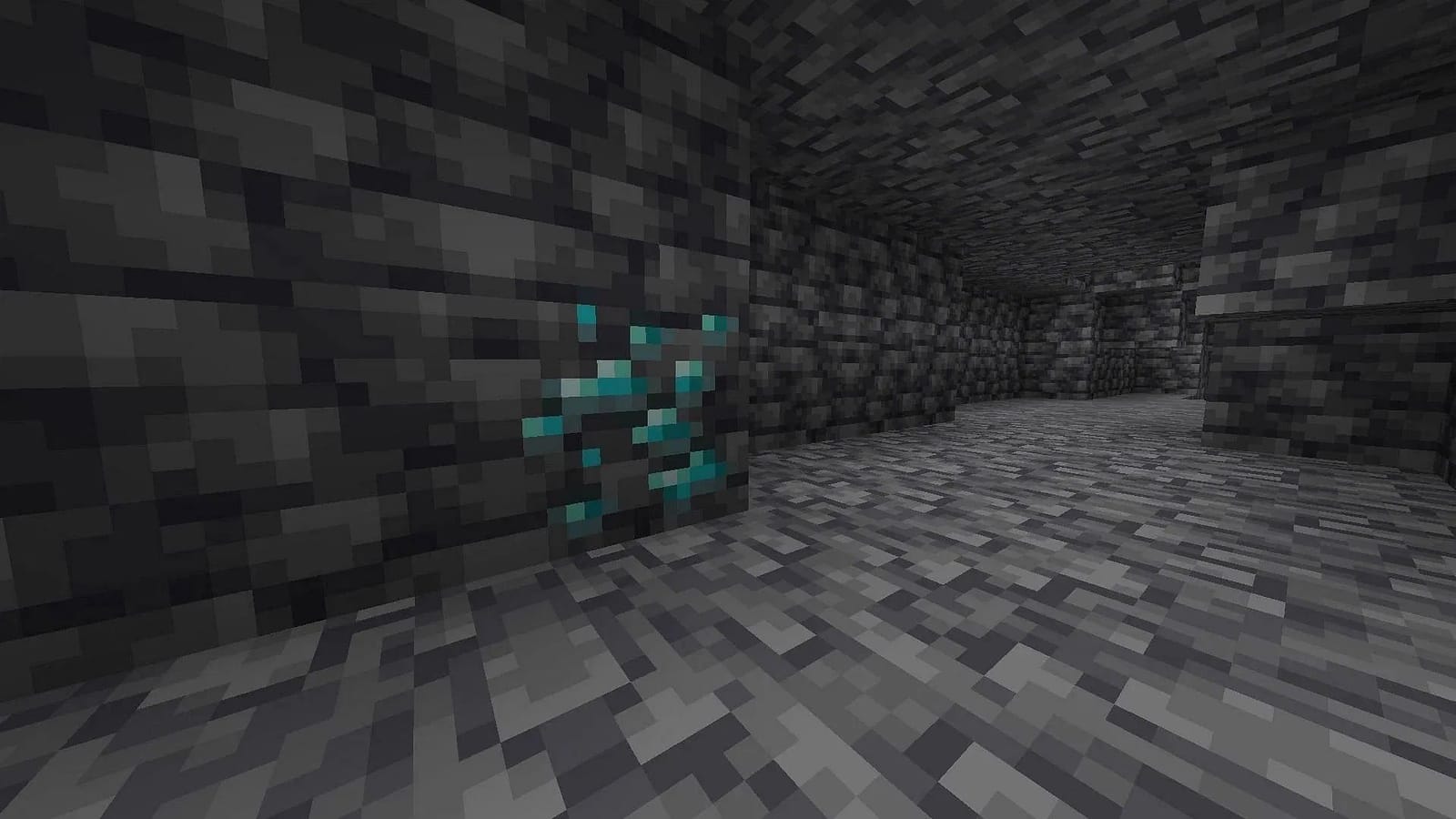 Where does diamond spawn in Minecraft