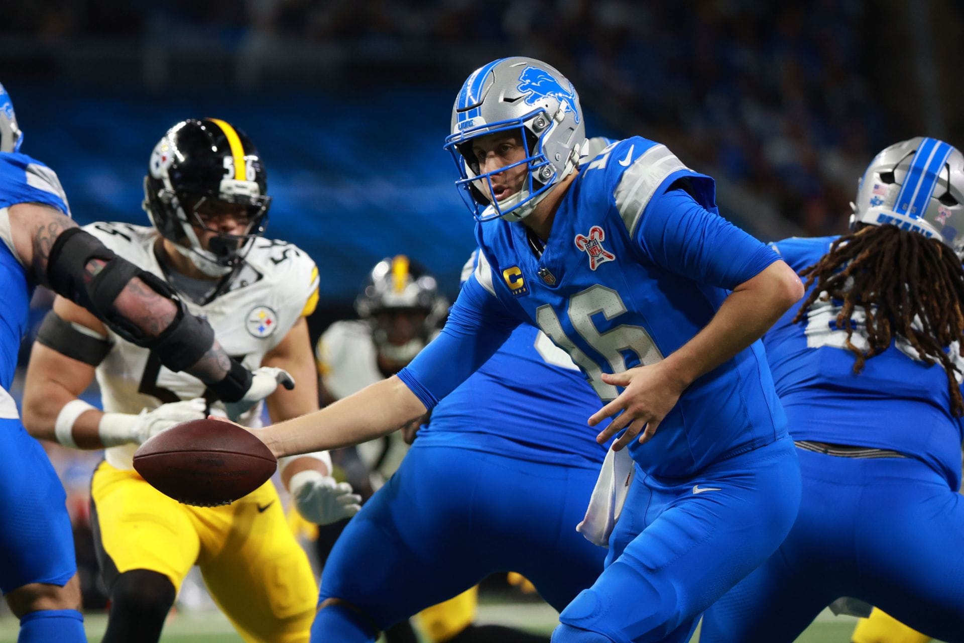 "Gambling books control sh*t more than y’all think": Joe Burrow's ex ...