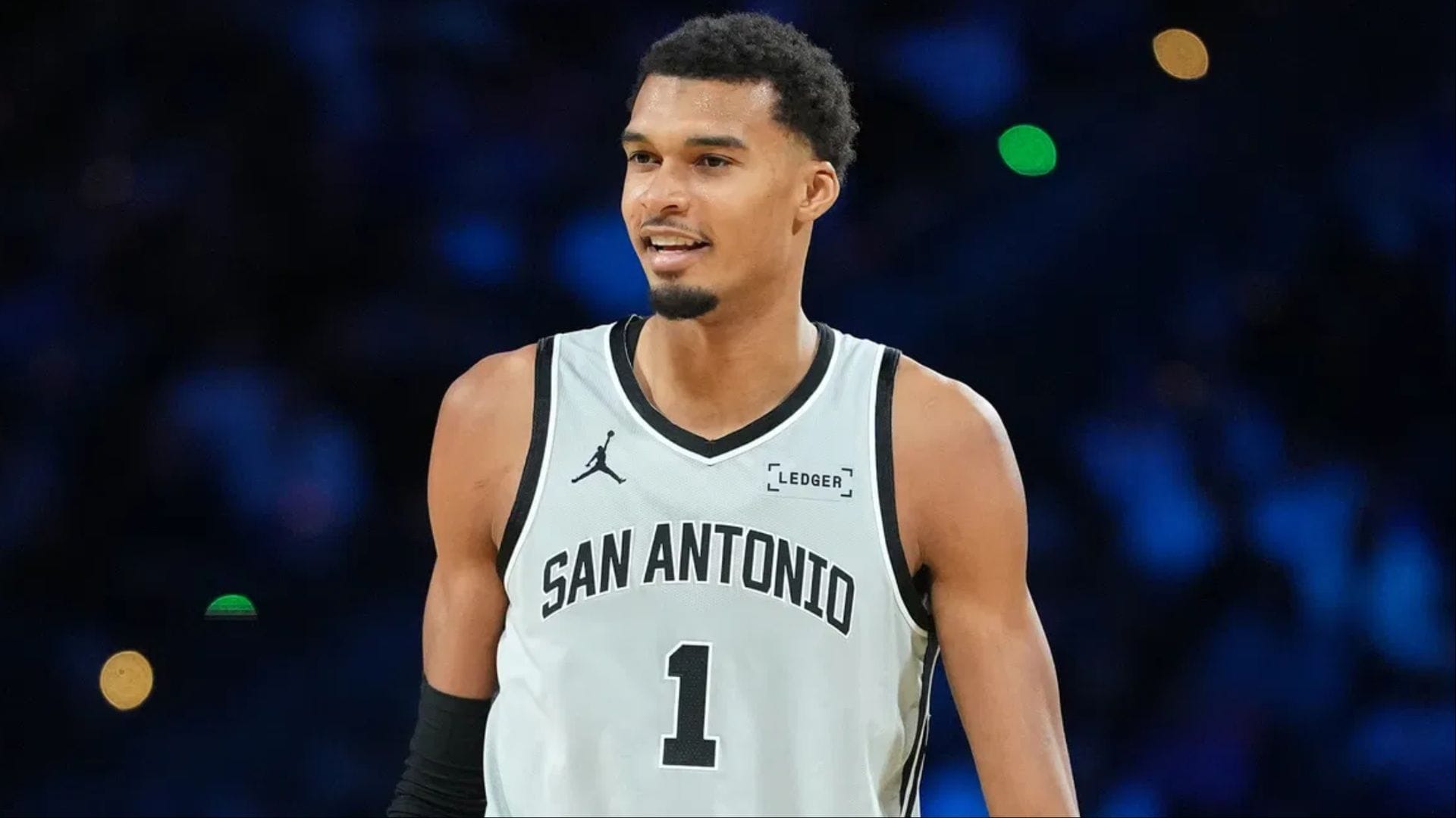 Spurs HC Mitch Johnson Sends Clear Message on Victor Wembanyama Playing ...