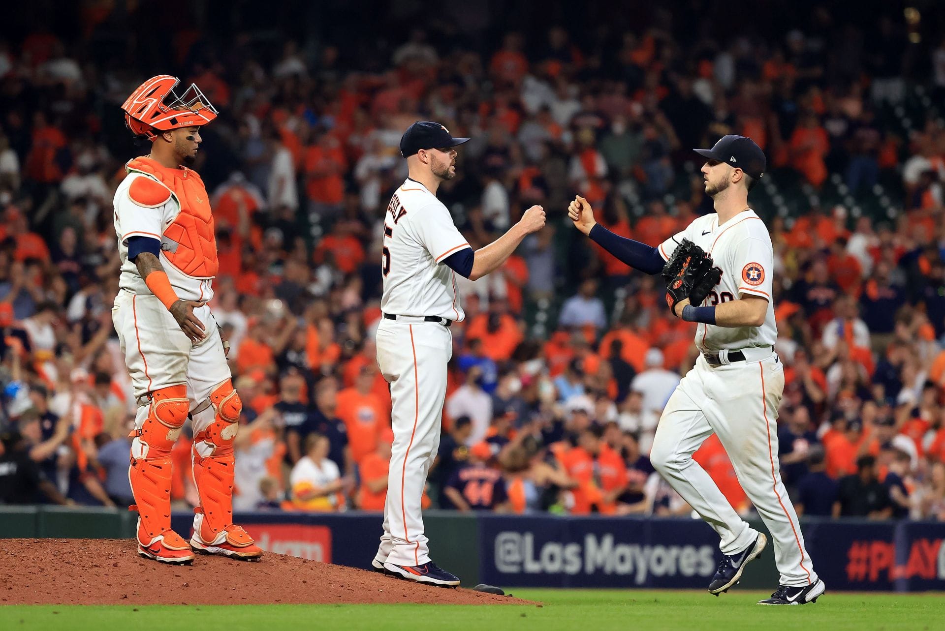 Kyle Tucker, Alex Bregman tip their cap to Ryan Pressly as veteran ...