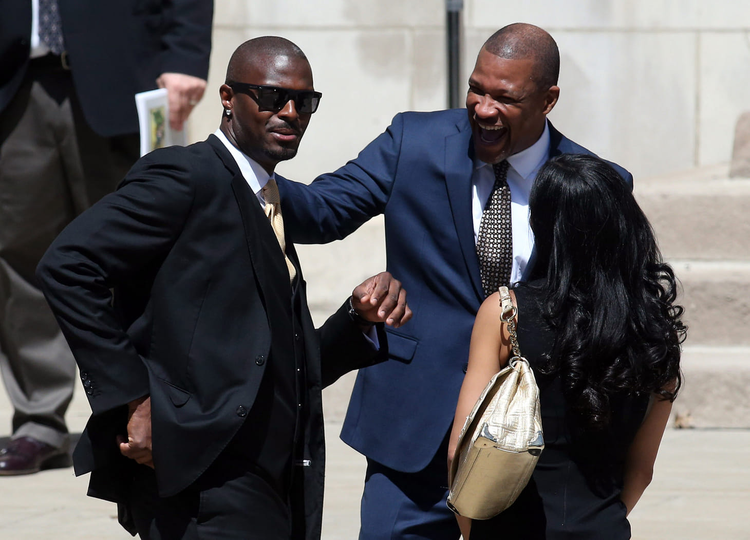 "Tiffany Burress will easily defeat Nellie Pou": NFL fans react as ...
