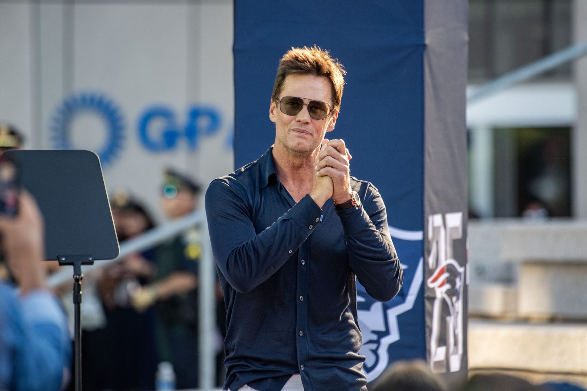 "Can't stand him anymore," "Disgusting": NFL fans accuse Tom Brady of ...