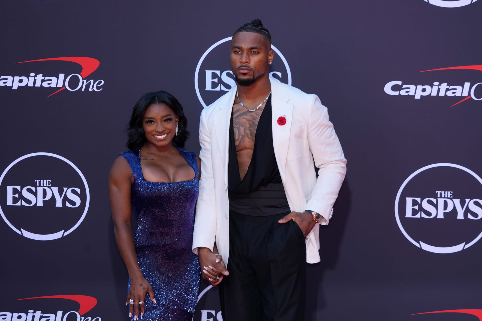 Jonathan Owens' wife Simone Biles takes subtle dig at Packers for ...