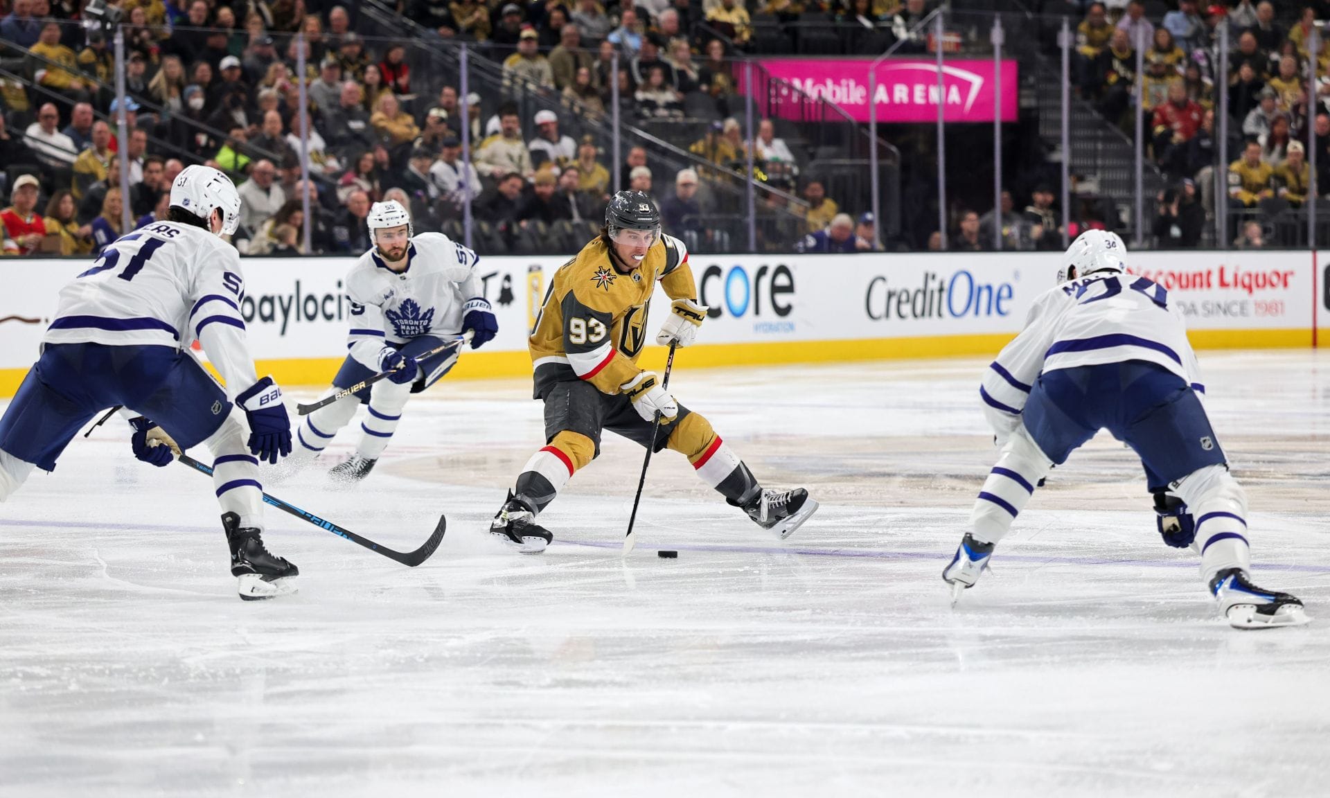 Mitch Marner airs his thoughts on boo's from Maple Leafs fans in first ...