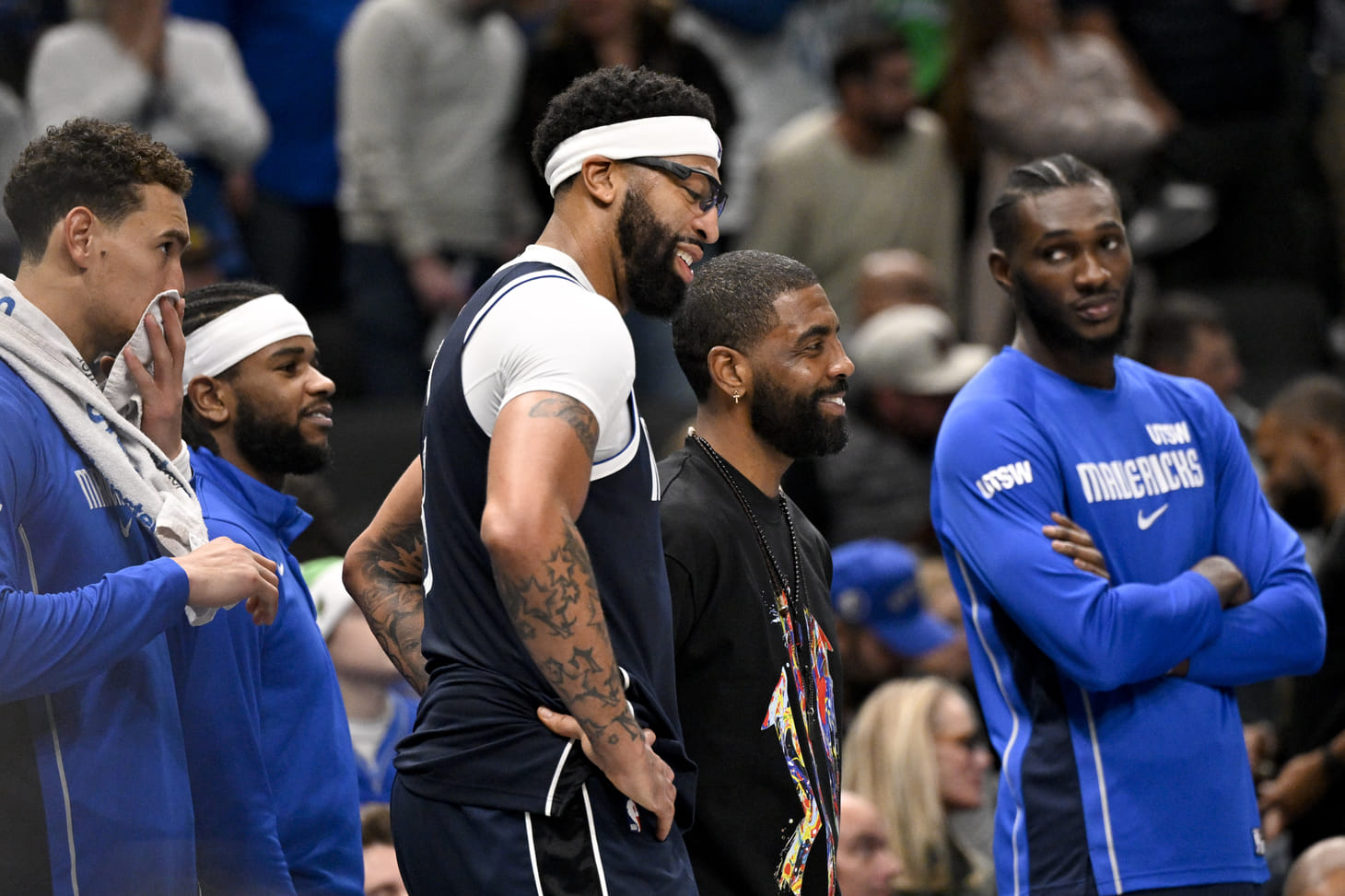 "He gonna need a perk after that burn": Fans can't keep calm after ...