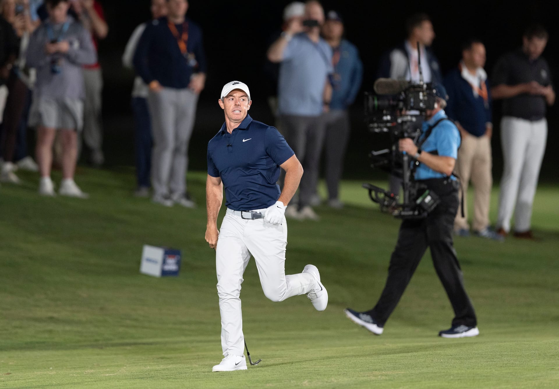 Rory McIlroy aims to fulfill his Tiger Woods wish as he opens up on ...