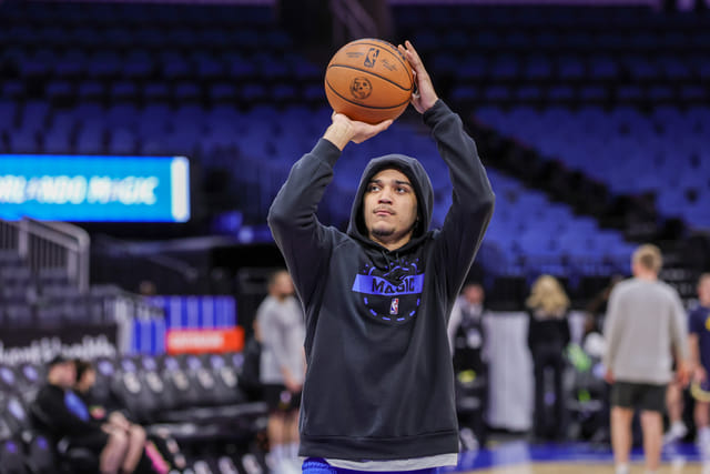 "Quadruple Homicide" - NBA Fans Go Nuclear Watching Anthony Black's ...