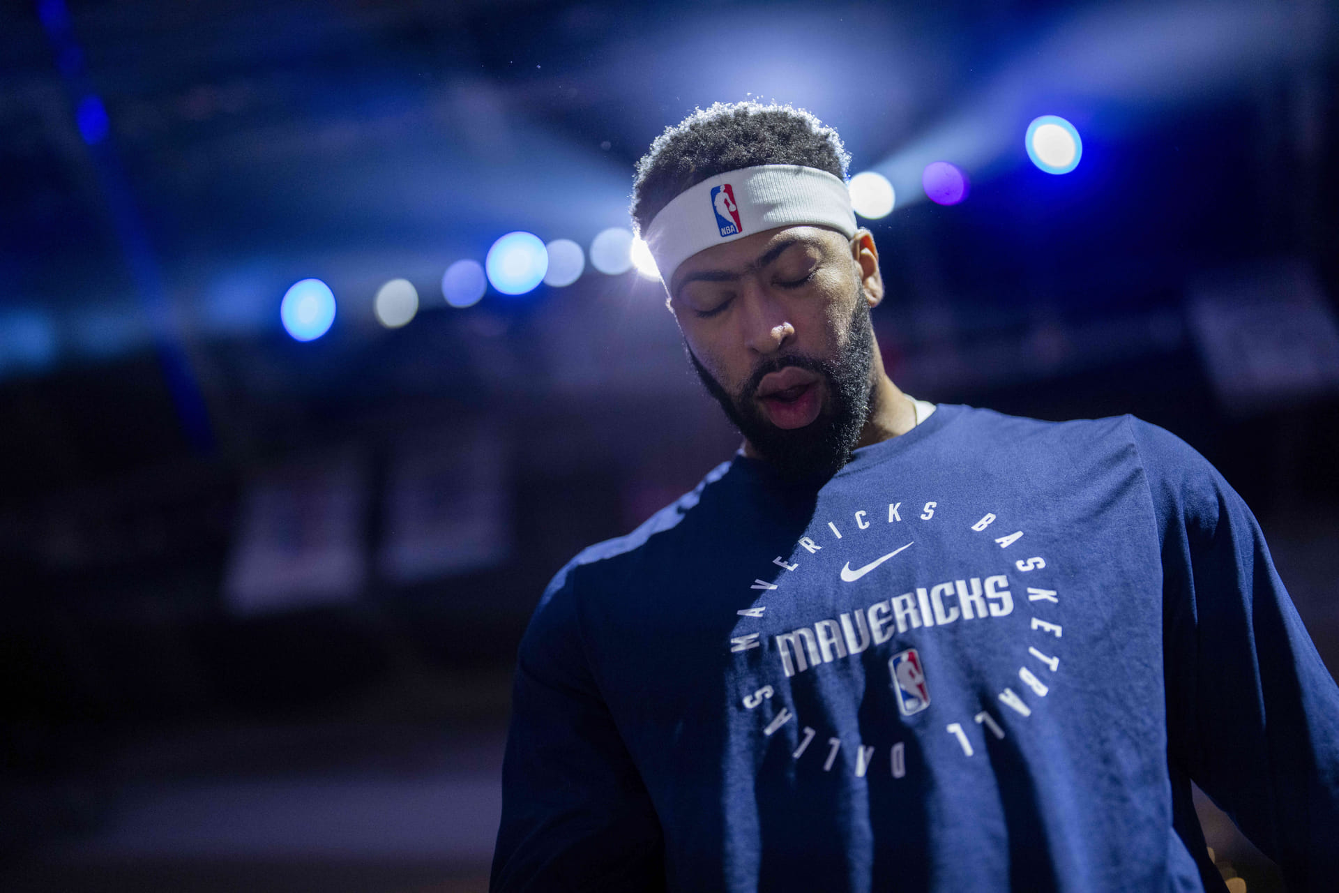 Anthony Davis Trade Rumors: Hand Surgery Bombshell Forces Mavericks to ...