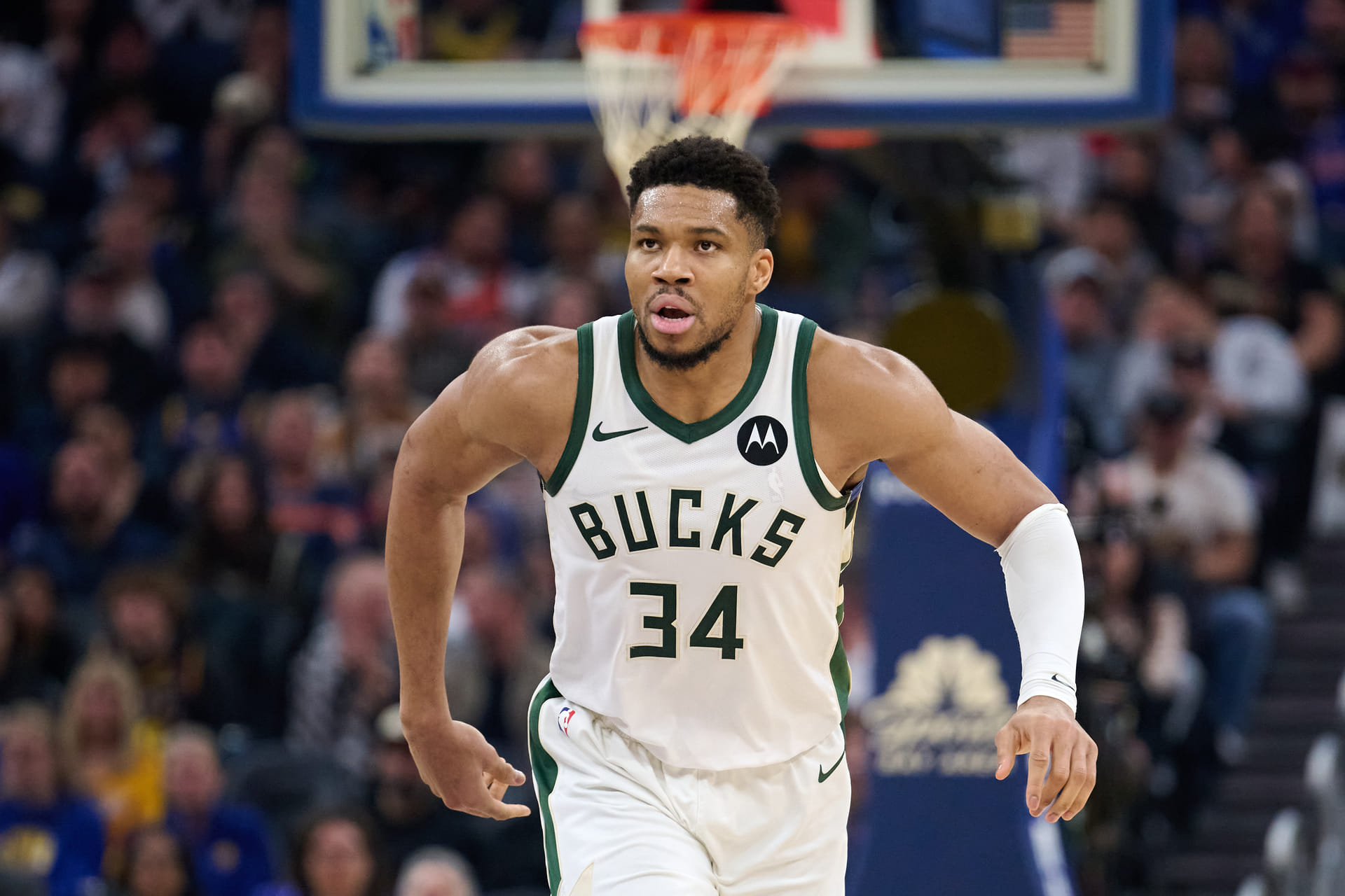 Giannis Antetokounmpo Trade To Warriors: Steph Curry's Ex-Teammate ...