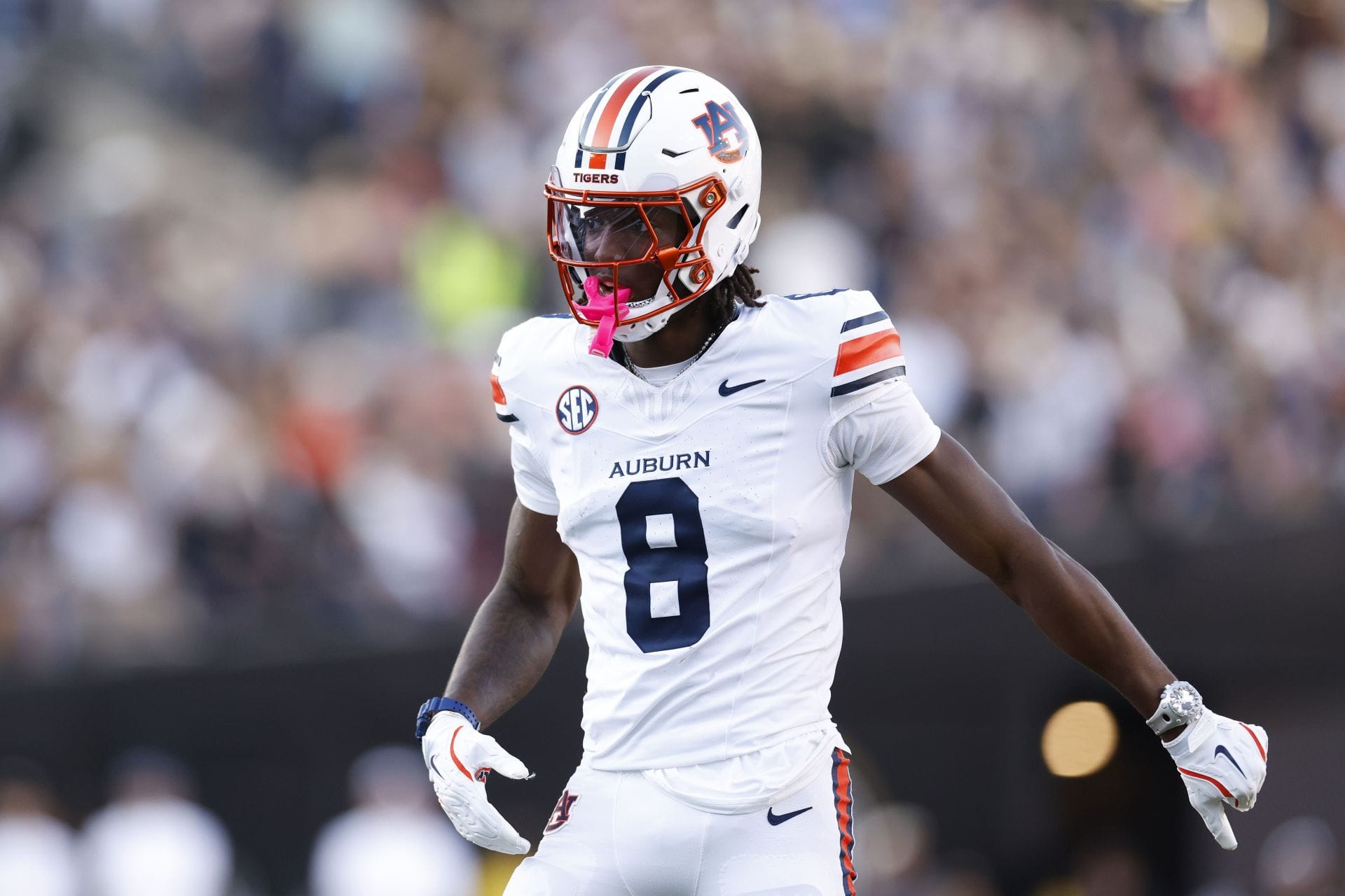 “He only want that bag,” “Arch Manning Heisman loading”: CFB fans go ...