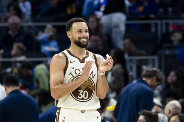 Is Steph Curry signing 10-year, $890 million deal with Nike? Debunking ...