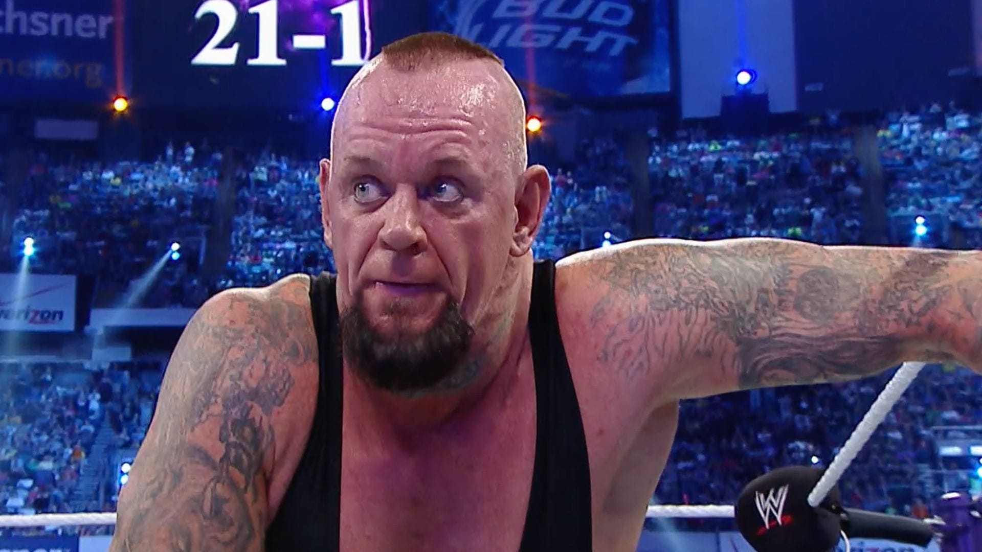 "I was the only one that whooped his a*s at WrestleMania" - WWE legend ...