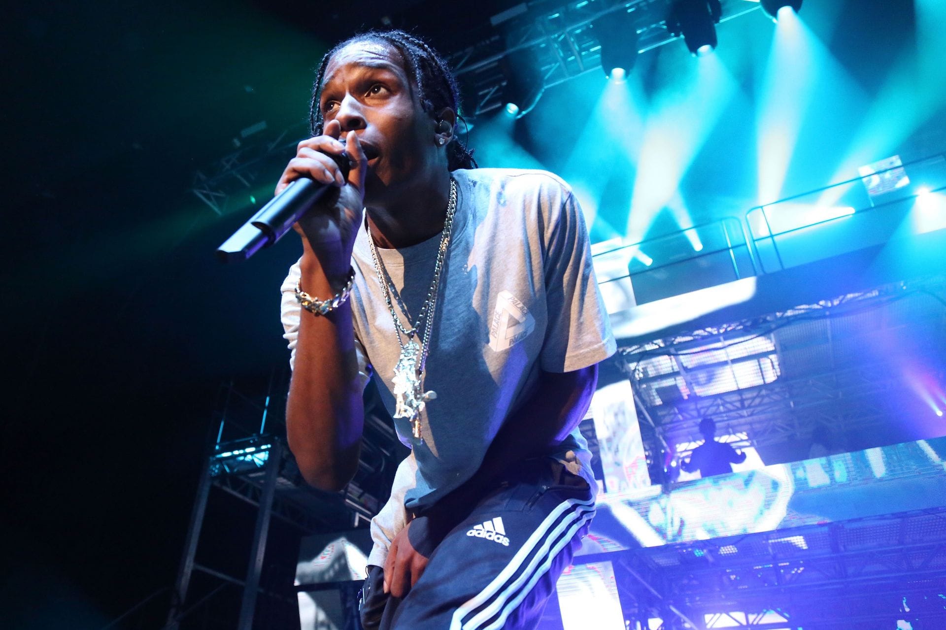 “Wtf is this”- Internet reacts to A$AP Rocky’s 'Punk Rocky' performance ...