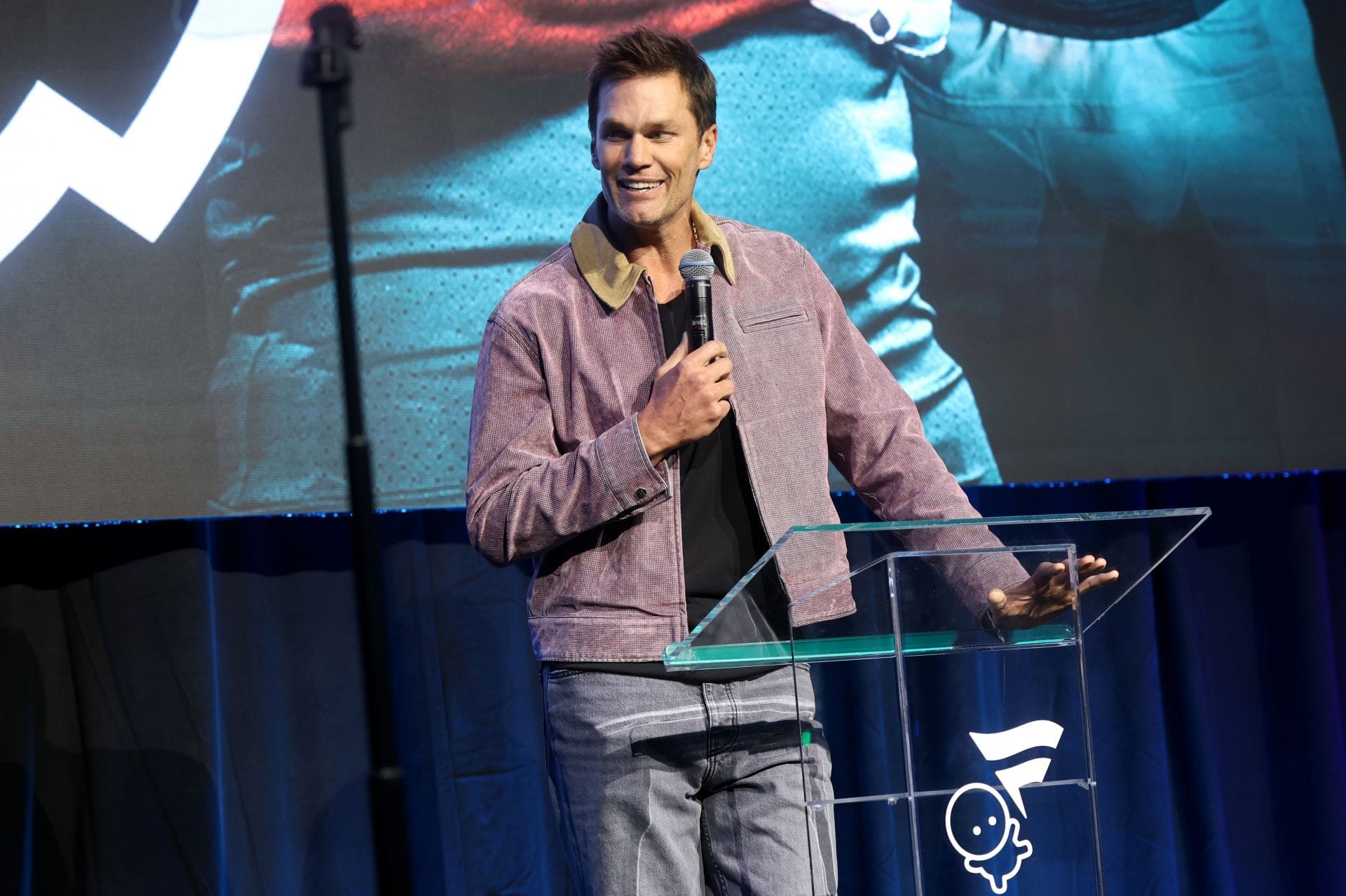 Tom Brady flashes $480,000 Rolex Daytona studded with rainbow jewels ...