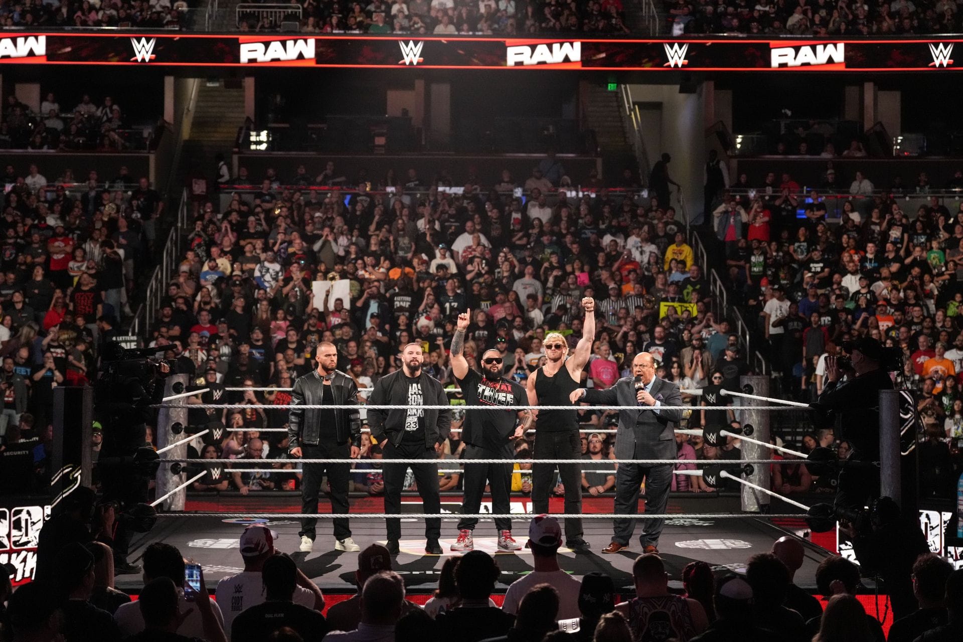 3 Signs The Vision will kick out Bron Breakker in favor of Drew McIntyre