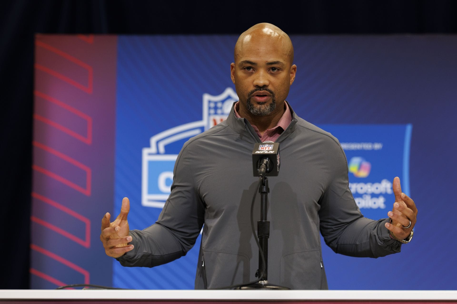 Falcons target $8,200,000,000 NFC franchise’s assistant GM to fill void ...